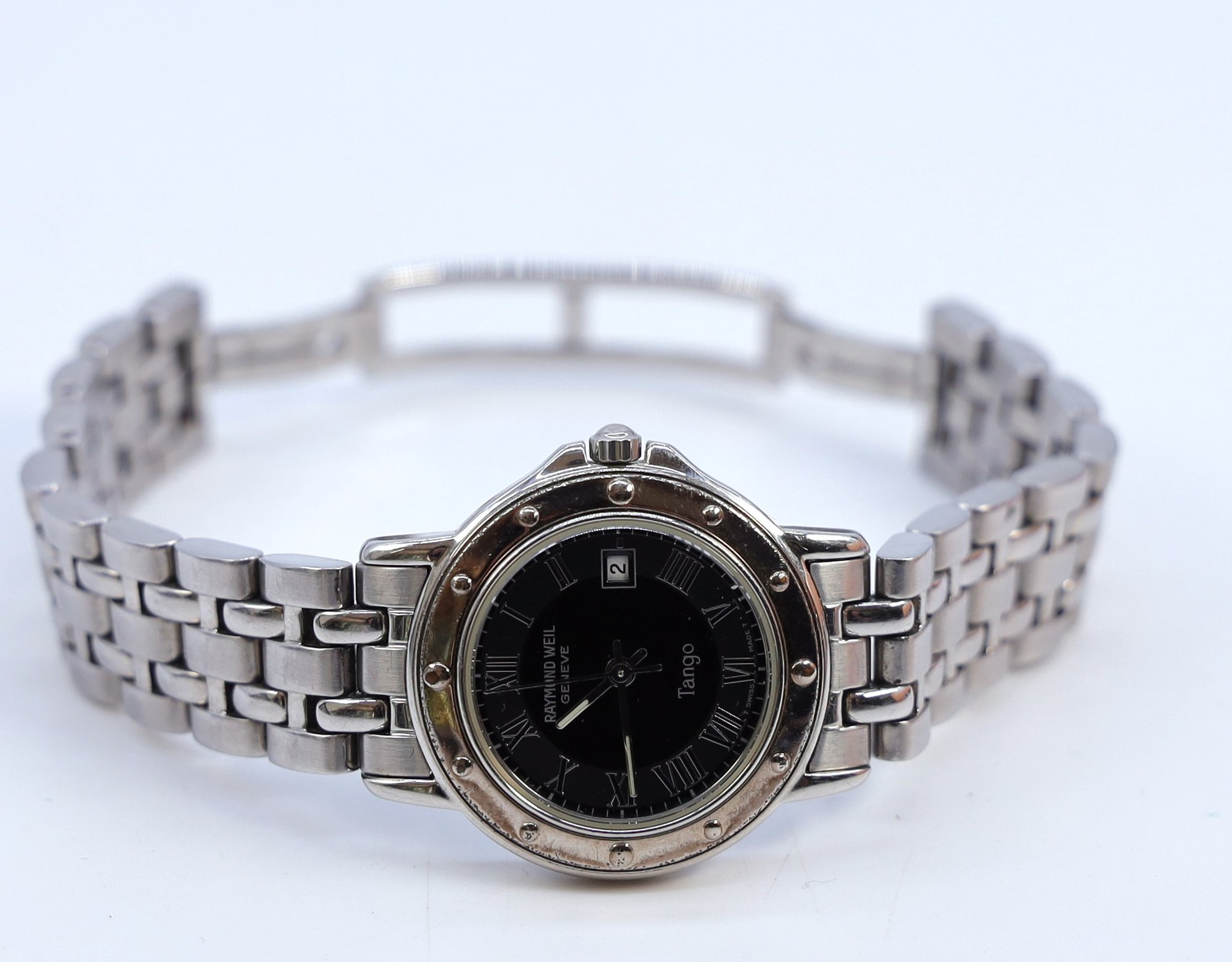 Womens Raymond Weil Geneve Tango Watch #17019 | Auctionninja.com