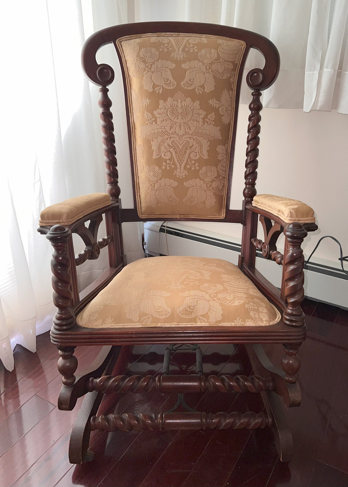 GEORGE HUNZINGER ROCKING CHAIR -RARE #16760 | Auctionninja.com