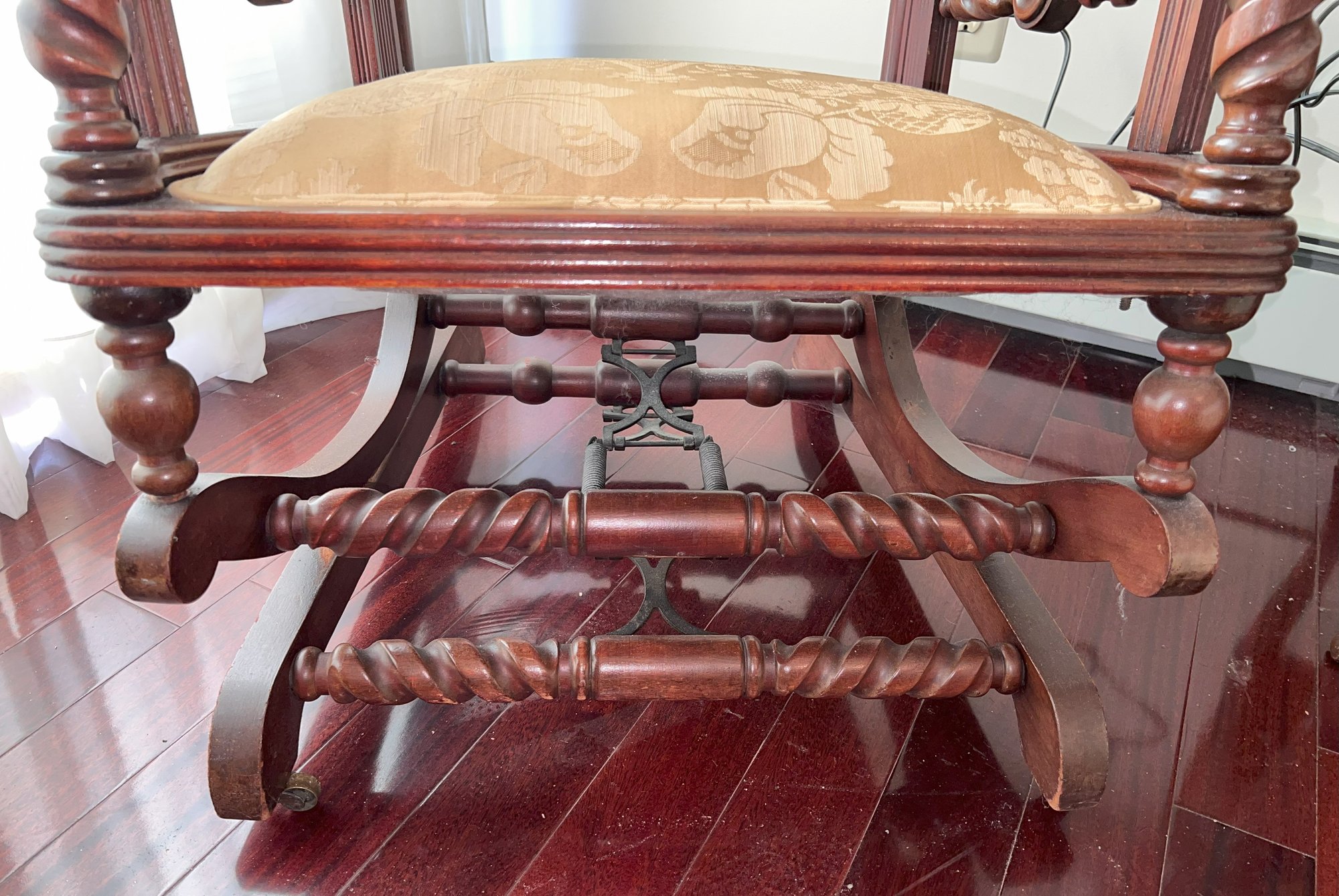 GEORGE HUNZINGER ROCKING CHAIR -RARE #16760 | Auctionninja.com