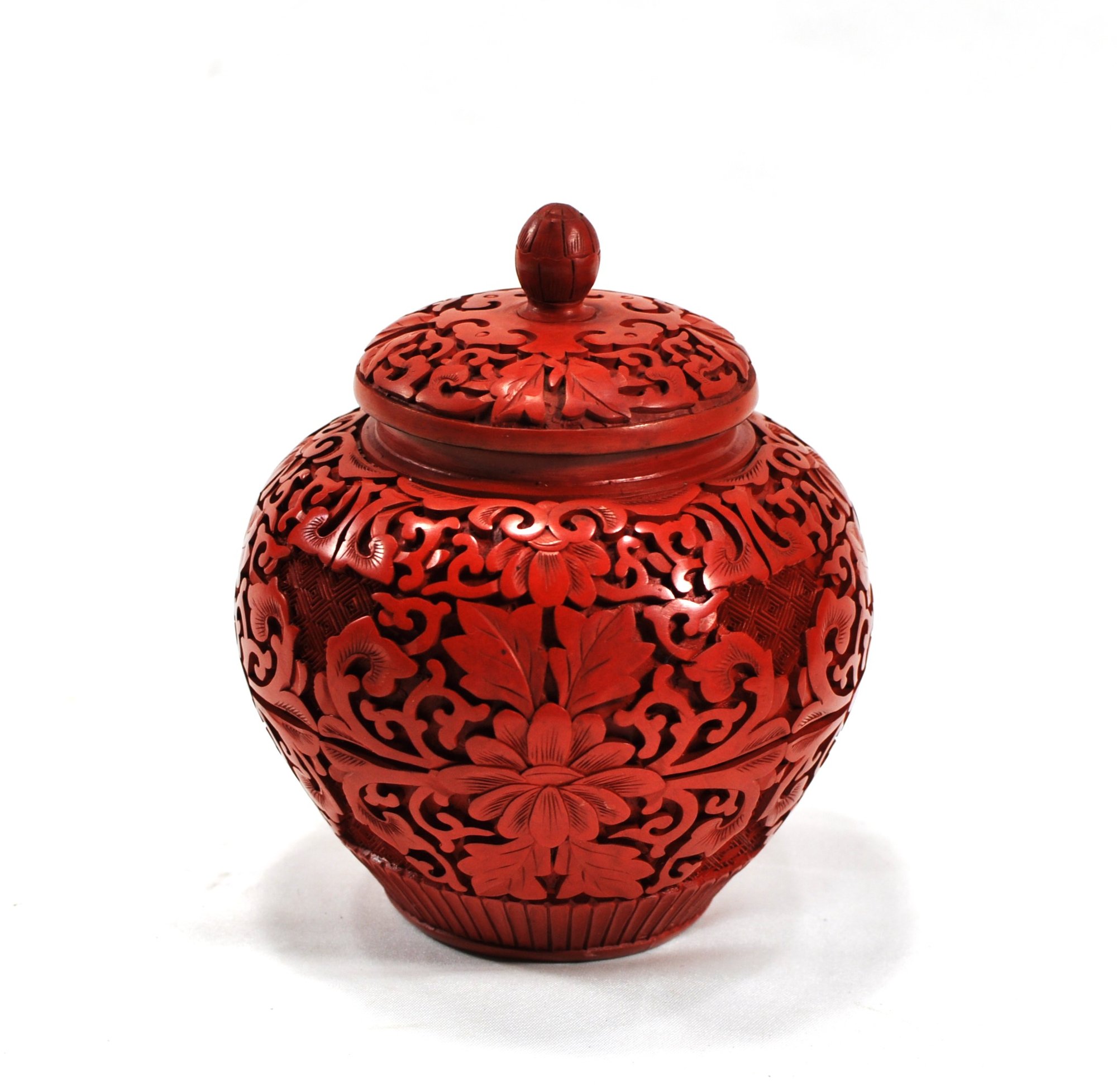 Antique Chinese Carved Cinnabar Lacquer Lidded Pot #1225 | Auctionninja.com
