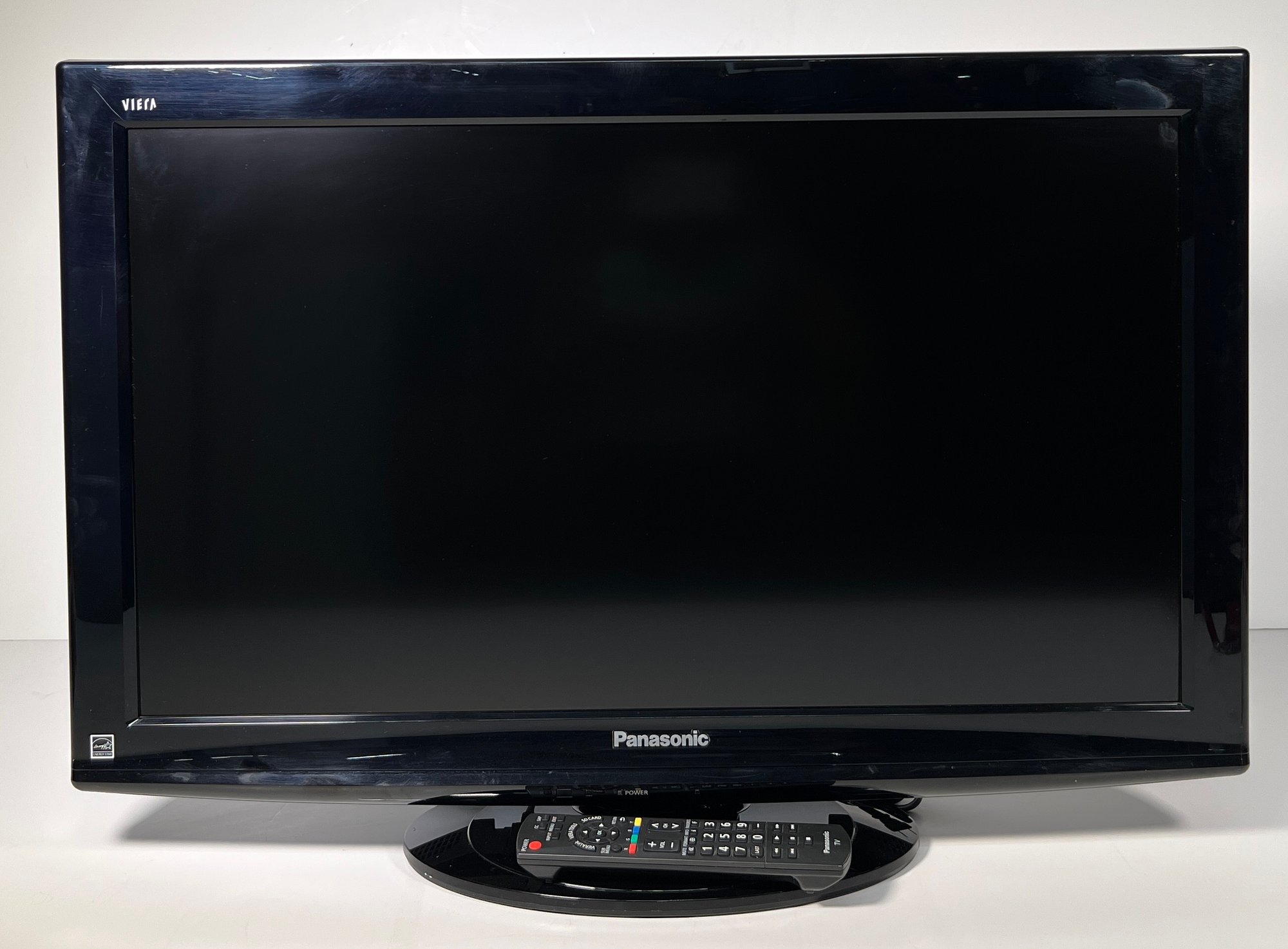 Panasonic TC-32LX14 LCD TV With Remote #27957 | Auctionninja.com