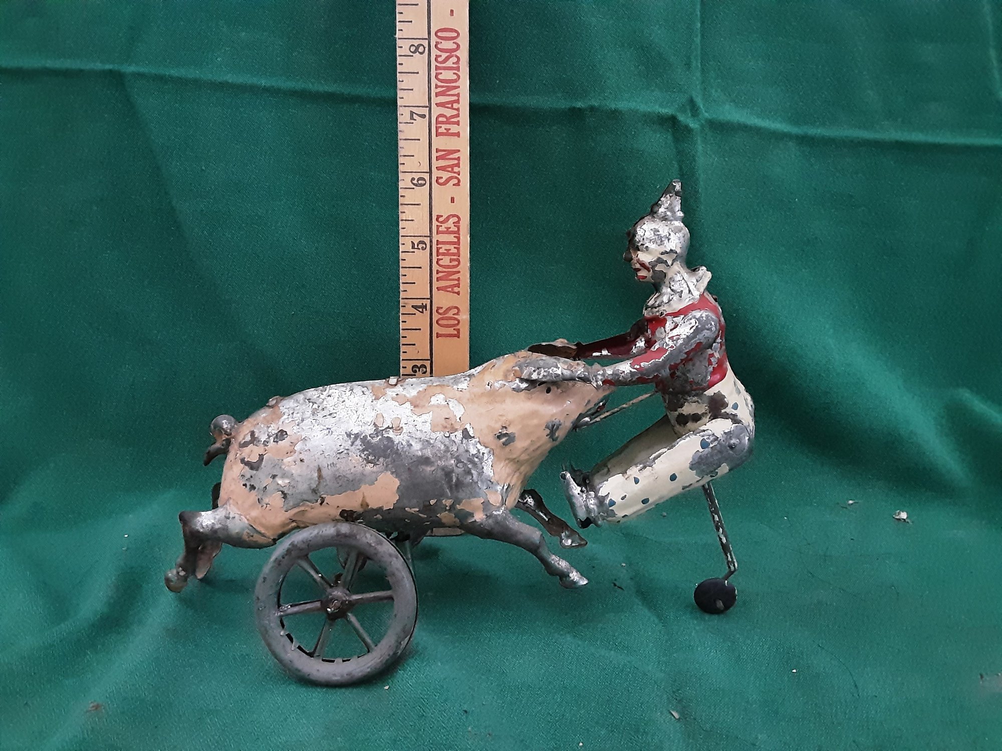 Vintage Wind Up Pig And Clown Toy #4949 | Auctionninja.com