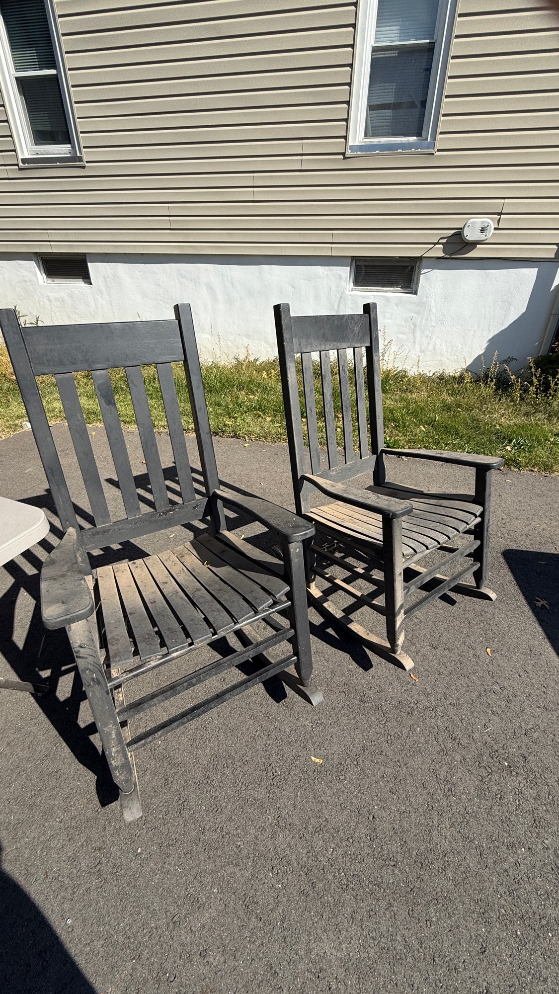 Solid Wood Plantation Slat Rocking Chairs Lot Of 2! #3342 ...