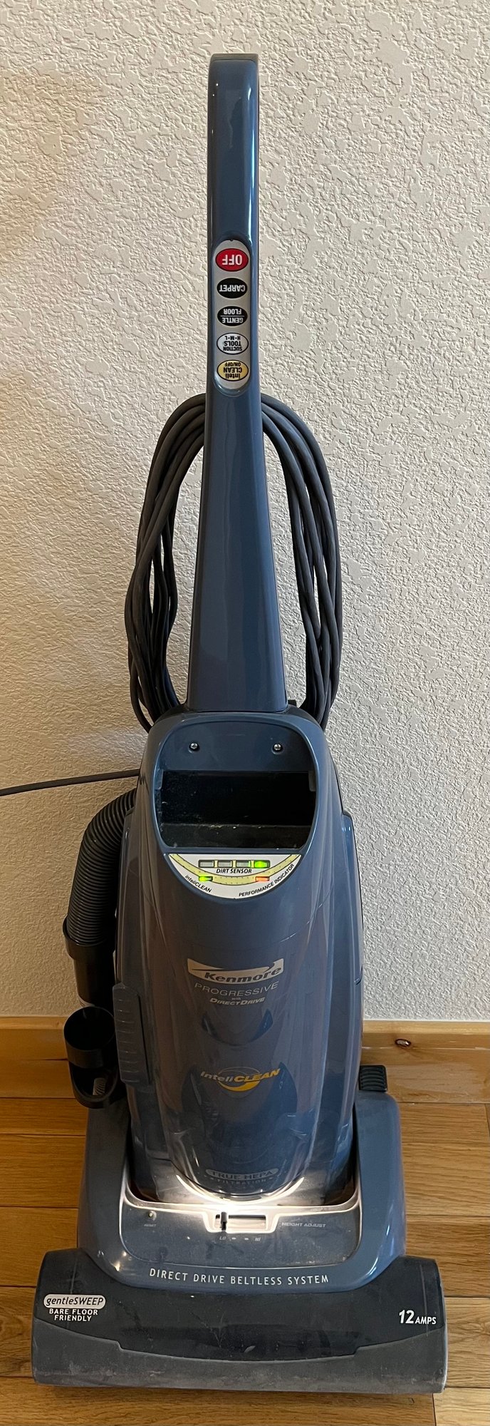 Kenmore Inteli Clean 12 Amp Vacuum Cleaner #26265 | Auctionninja.com