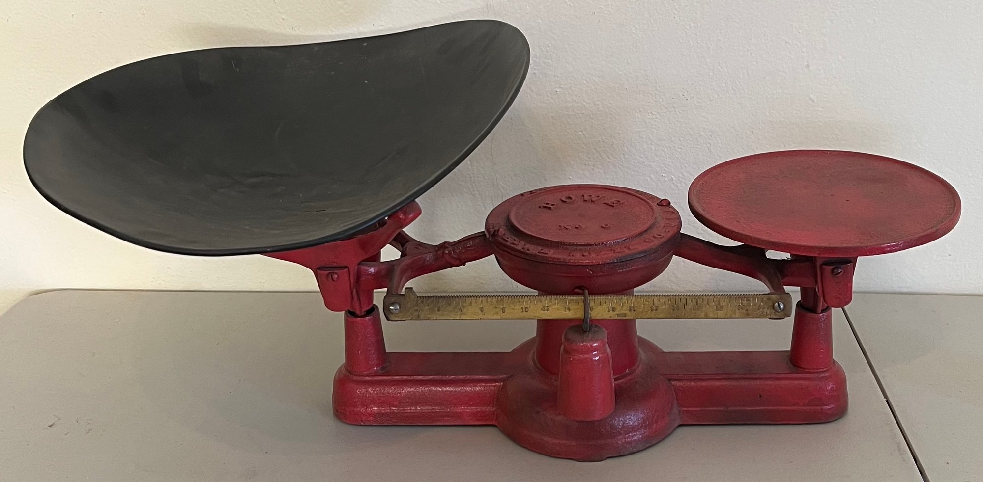 Large Antique Howe Scale Co. No. 0 Cast Iron Scale With Pan #24617 ...