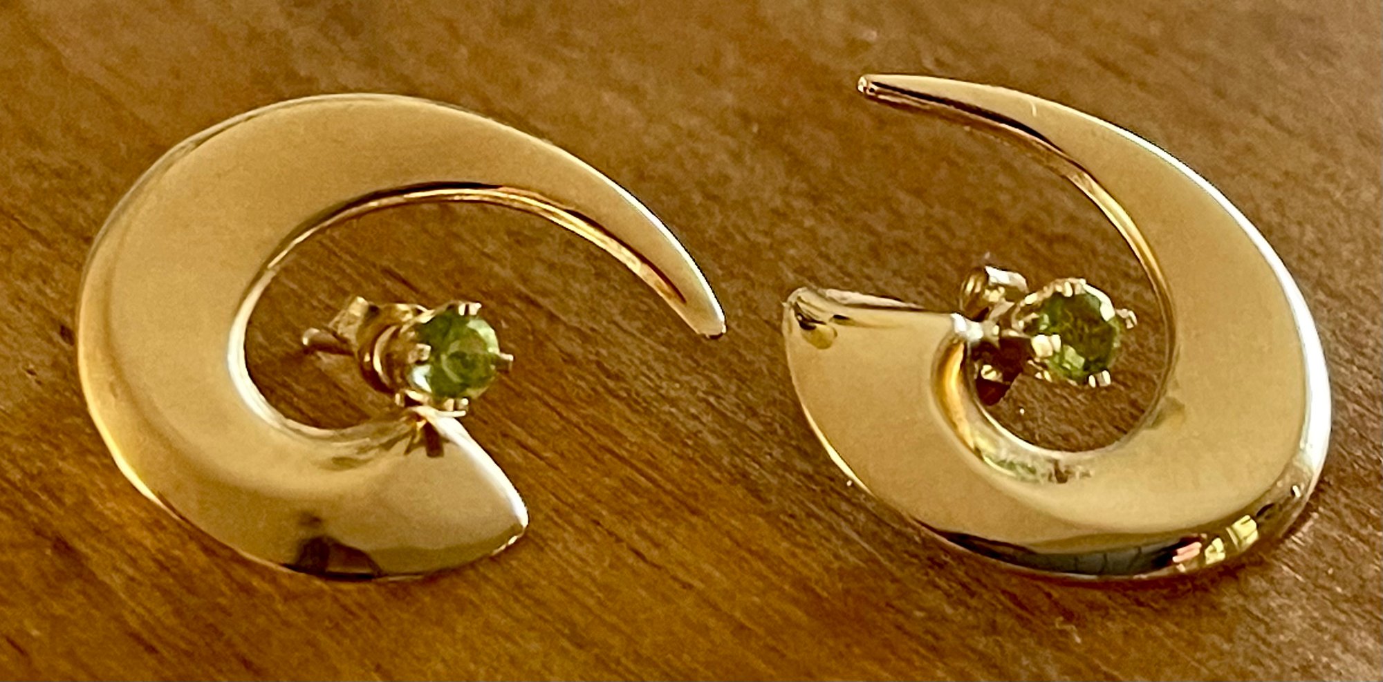 14K Yellow Gold Earring Covers & Peridot Stone Post Earrings - Total ...