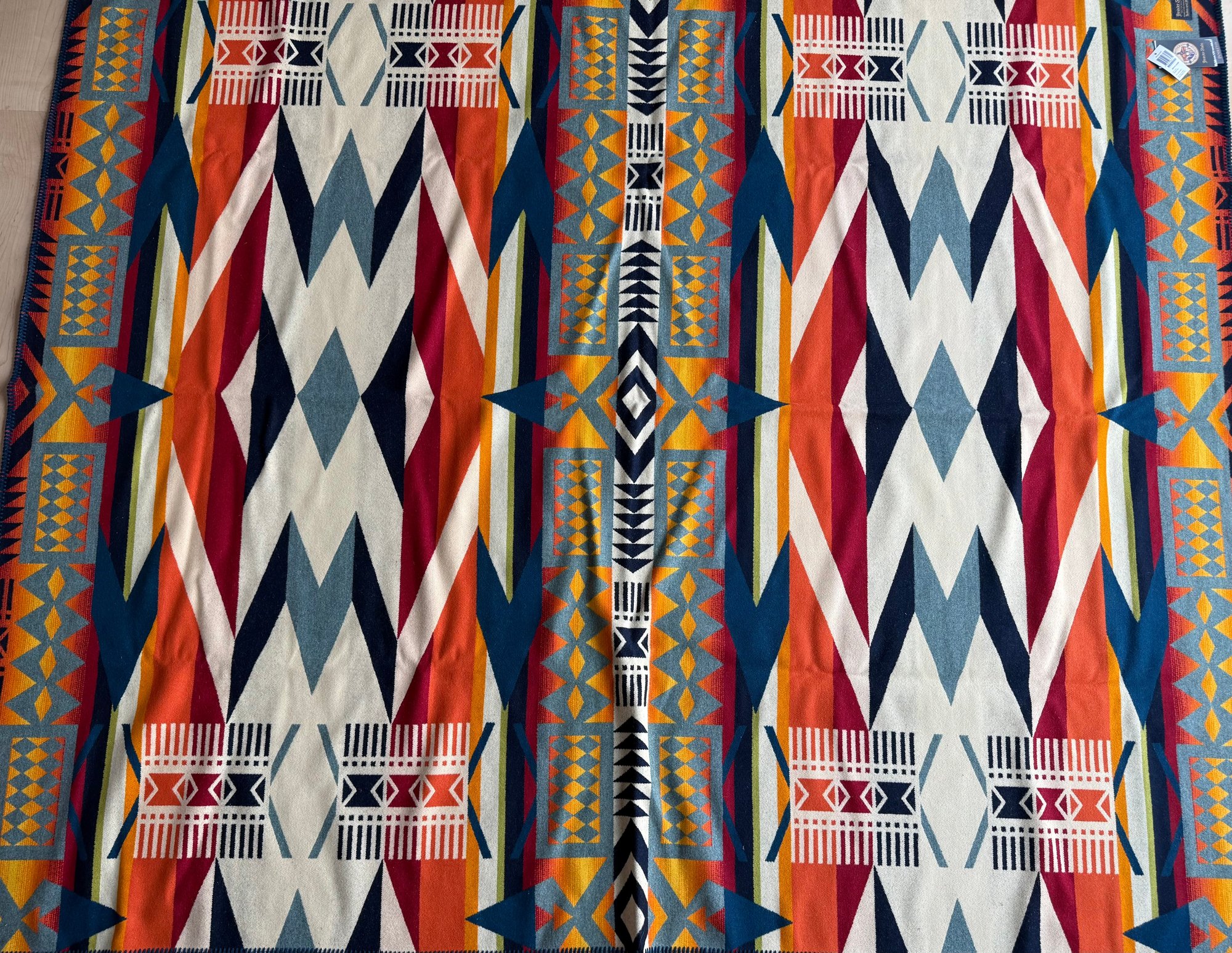 Pendleton Virgin Wool And Cotton Beaver State Robes And Shawls Blanket ...