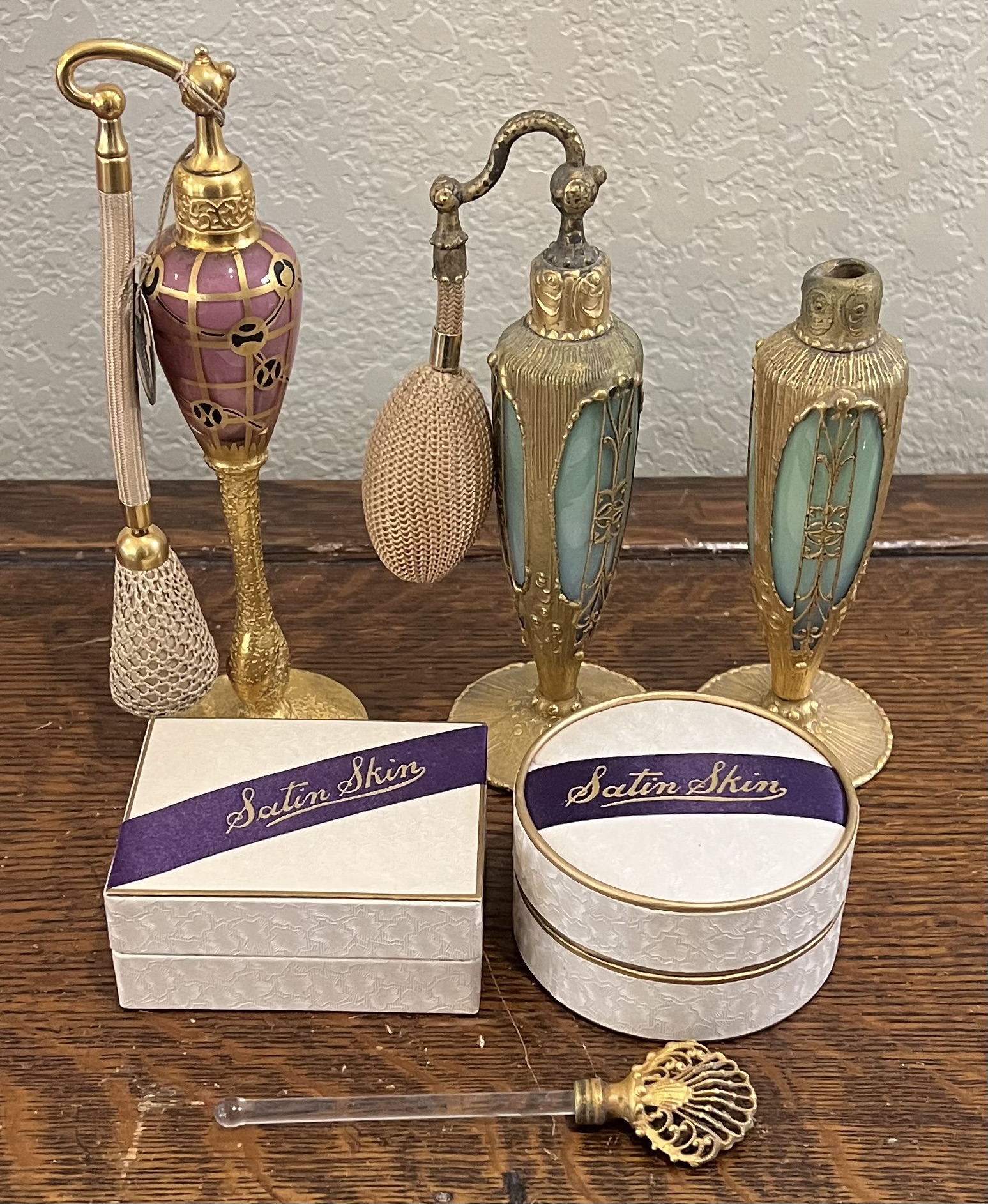 (3) 1920's De Vilbiss Perfume Atomizers, Glass Perfume Dabber, (2 ...