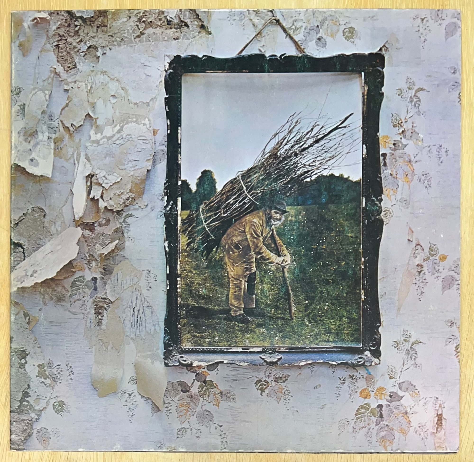 Led Zeppelin IV 1971 Vintage Vinyl Album #33201 | Auctionninja.com
