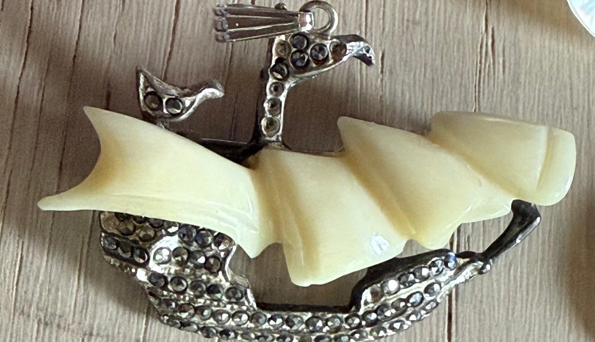 Vintage Pins And Pendants Carved Jade - Teeth Boat - 12k Gf Bracelet ...