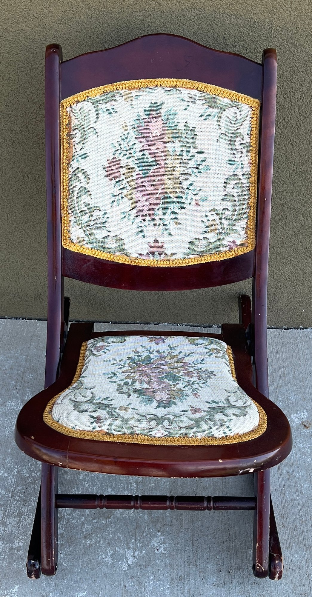 Vintage Folding Rocker With Tapestry Seat #42463 | Auctionninja.com