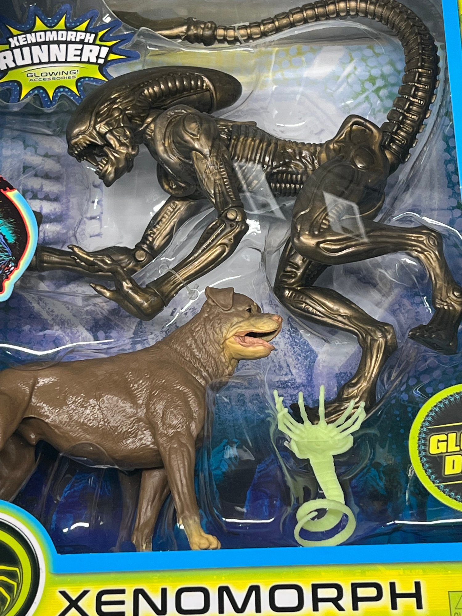 2 Lannard Toy Limited 2022 Xenomorph Drone And Runner Glow In The Dark