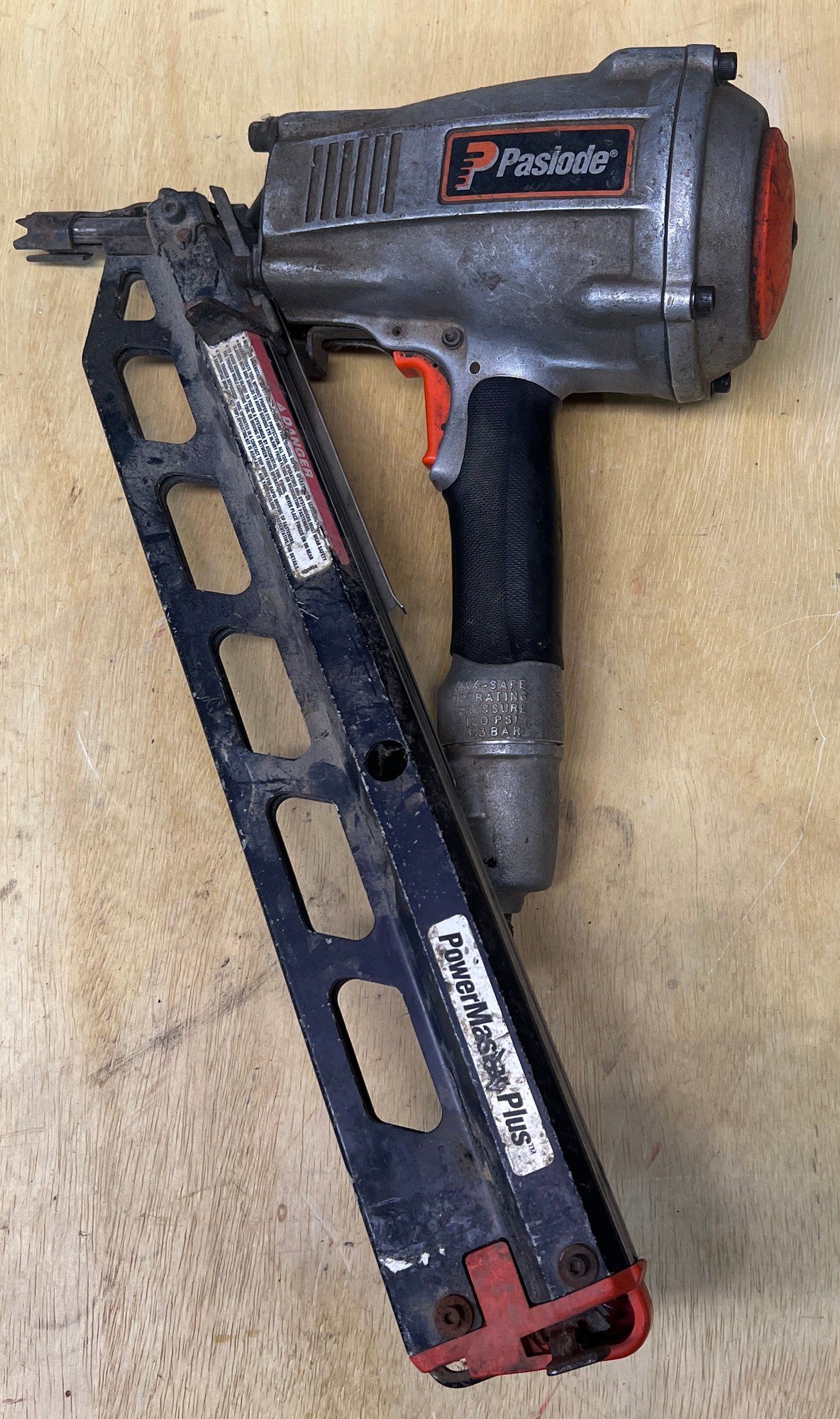 Paslode PowerMaster Plus 30 Degree Pneumatic Framing Nailer Model F ...