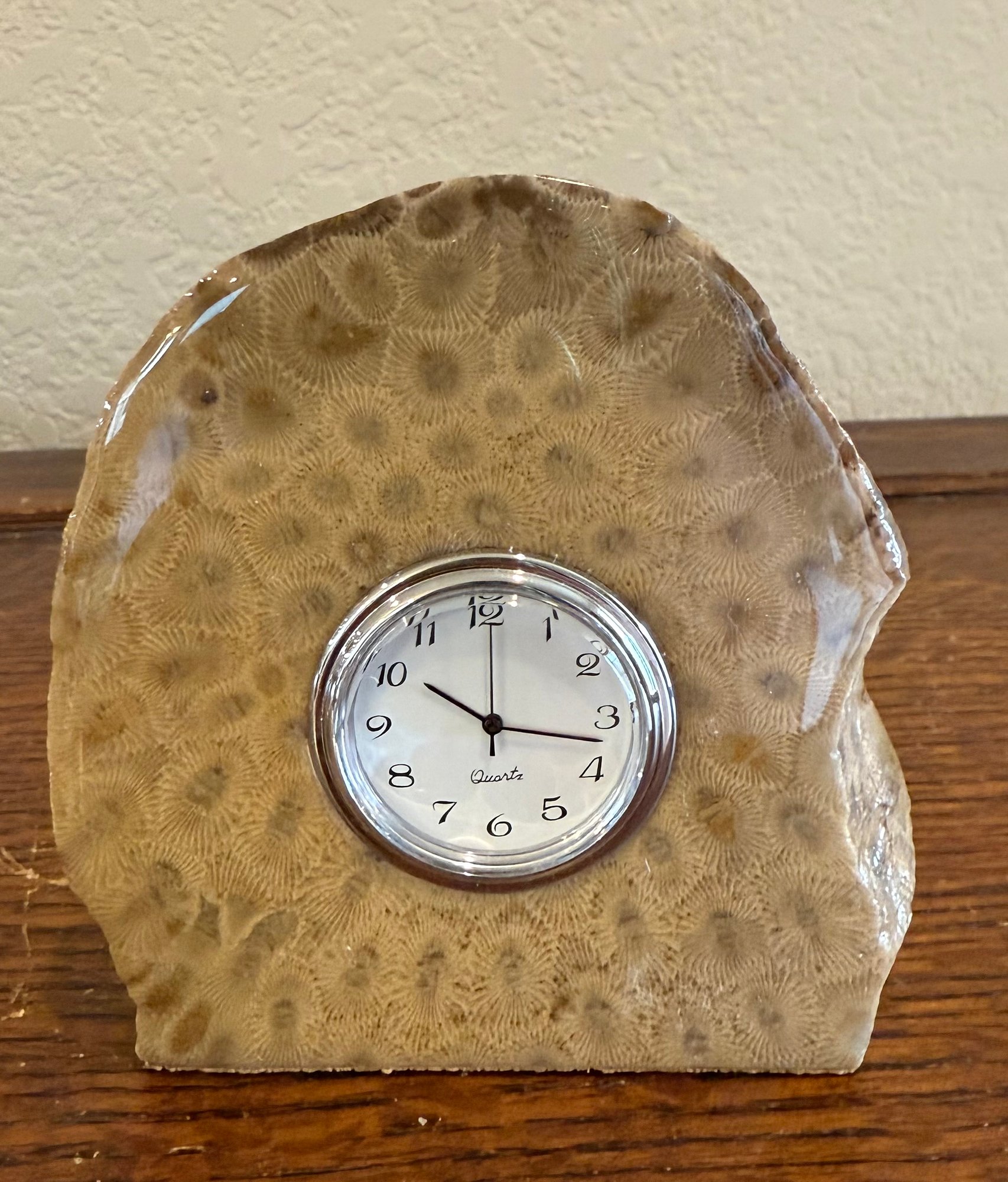 Petoskey Stone Quartz Clock Made In Michigan #45886 | Auctionninja.com