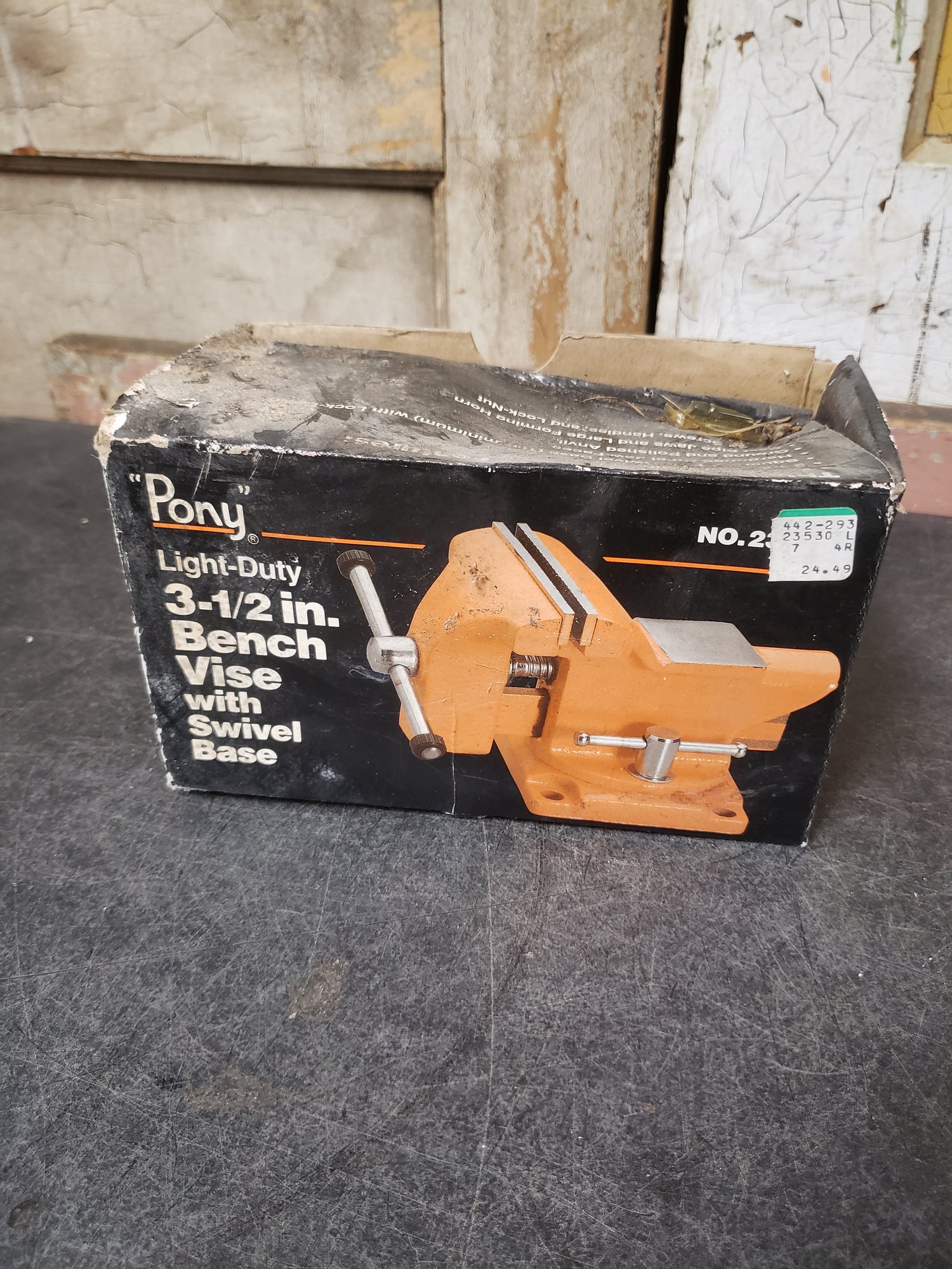 Light Duty Bench Vise Tool D1 #28954 | Auctionninja.com