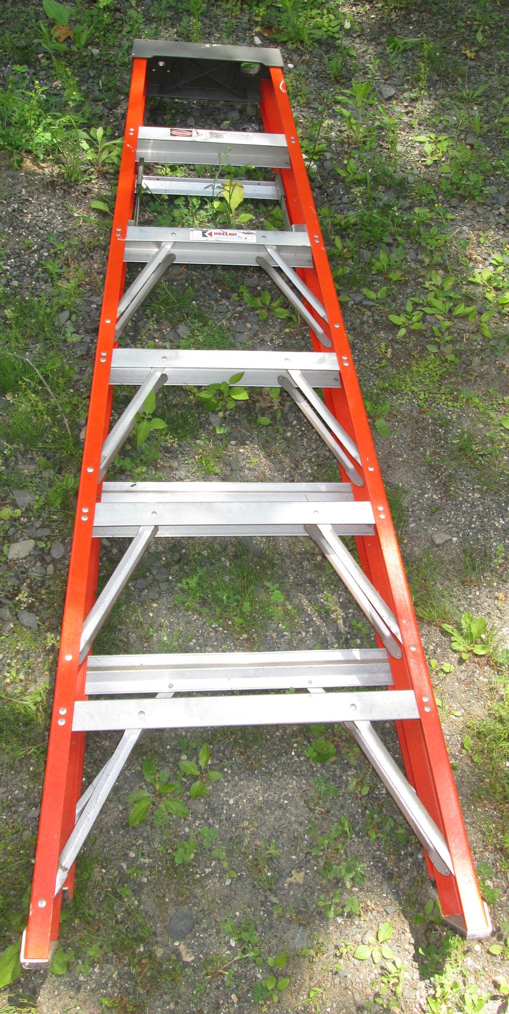 Keller 6 Foot OSHA Certified Ladder #6870 | Auctionninja.com