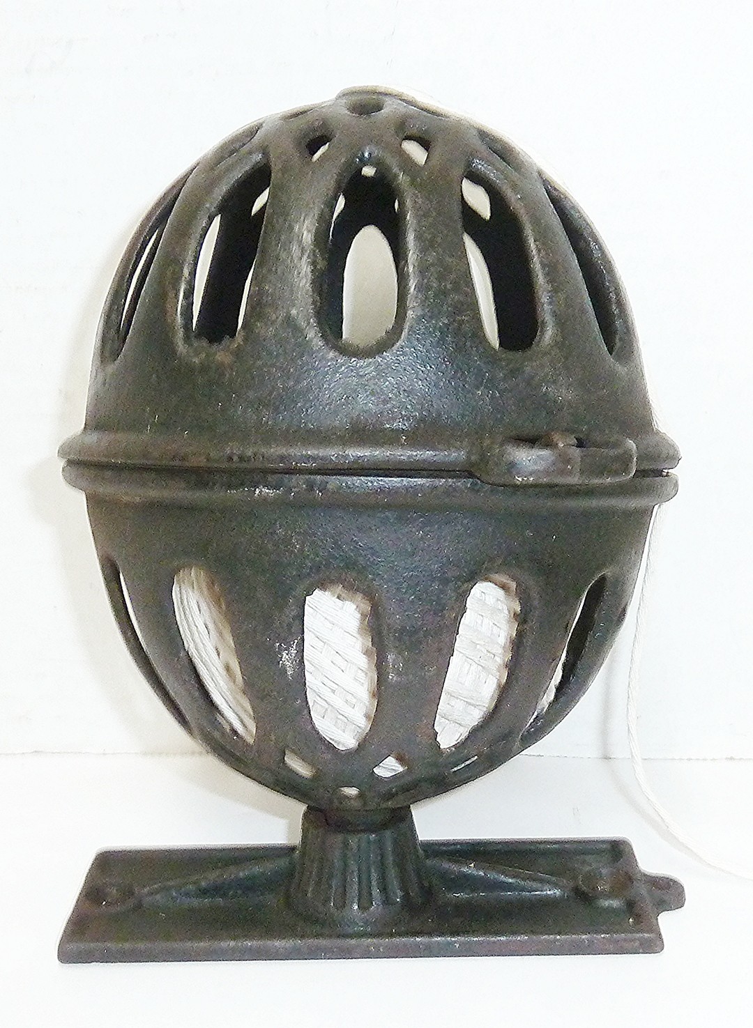 Cast Iron Country Store Butchers String Holder #9581 | Auctionninja.com