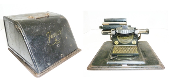 Tom Thumb Typewriter "Junior Model 3" #8603 | Auctionninja.com