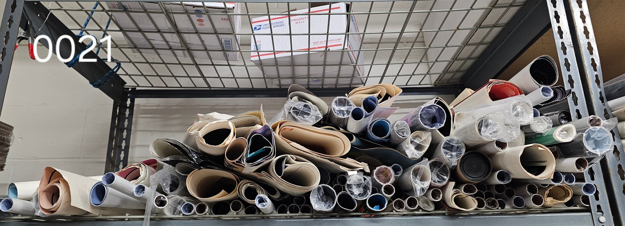 Large Lot Of Vintage To Modern Rolled Posters & Prints- Mixed Sizes And ...