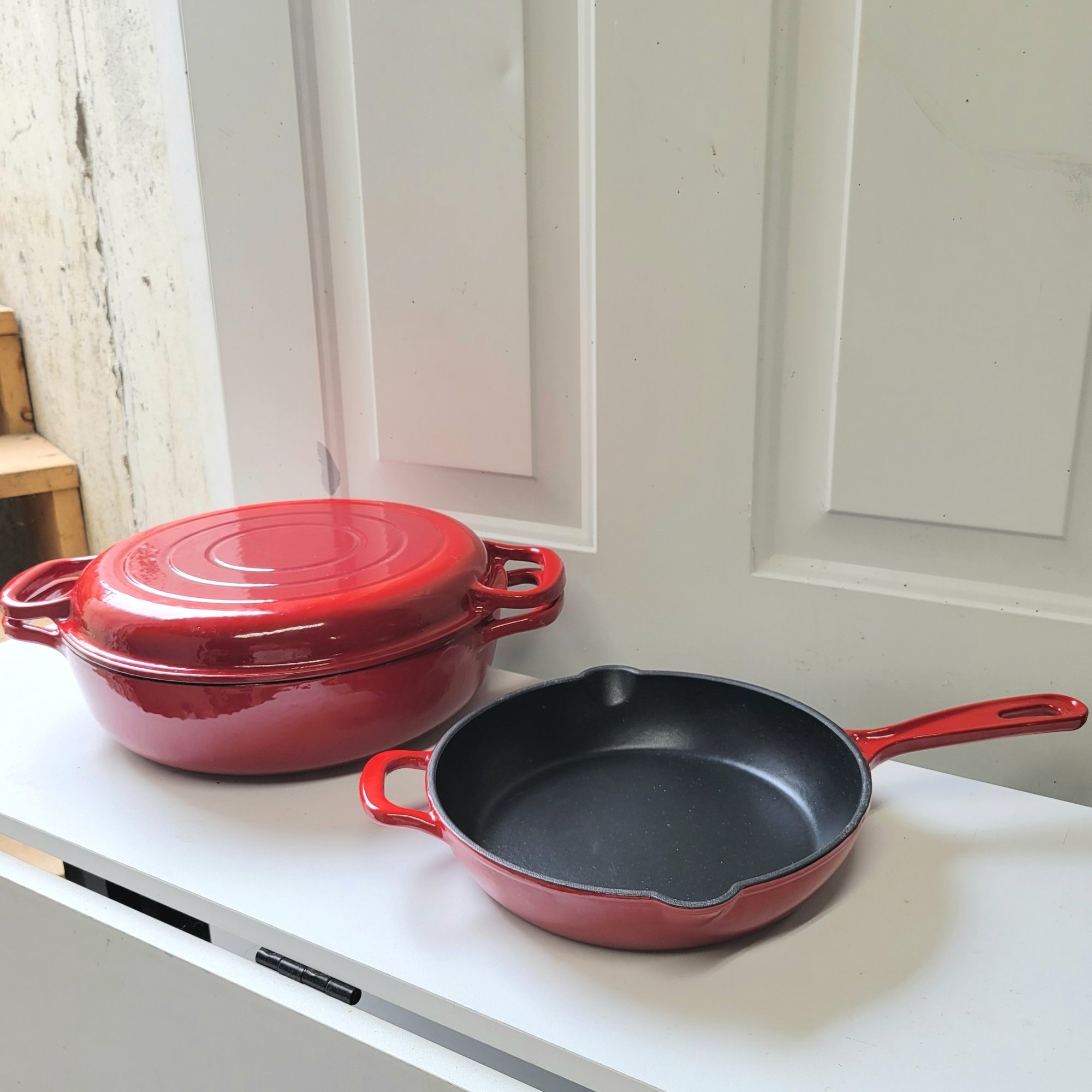 Red Cast Iron Baker And Red Cast Iron 9" Pan #63035 | Auctionninja.com
