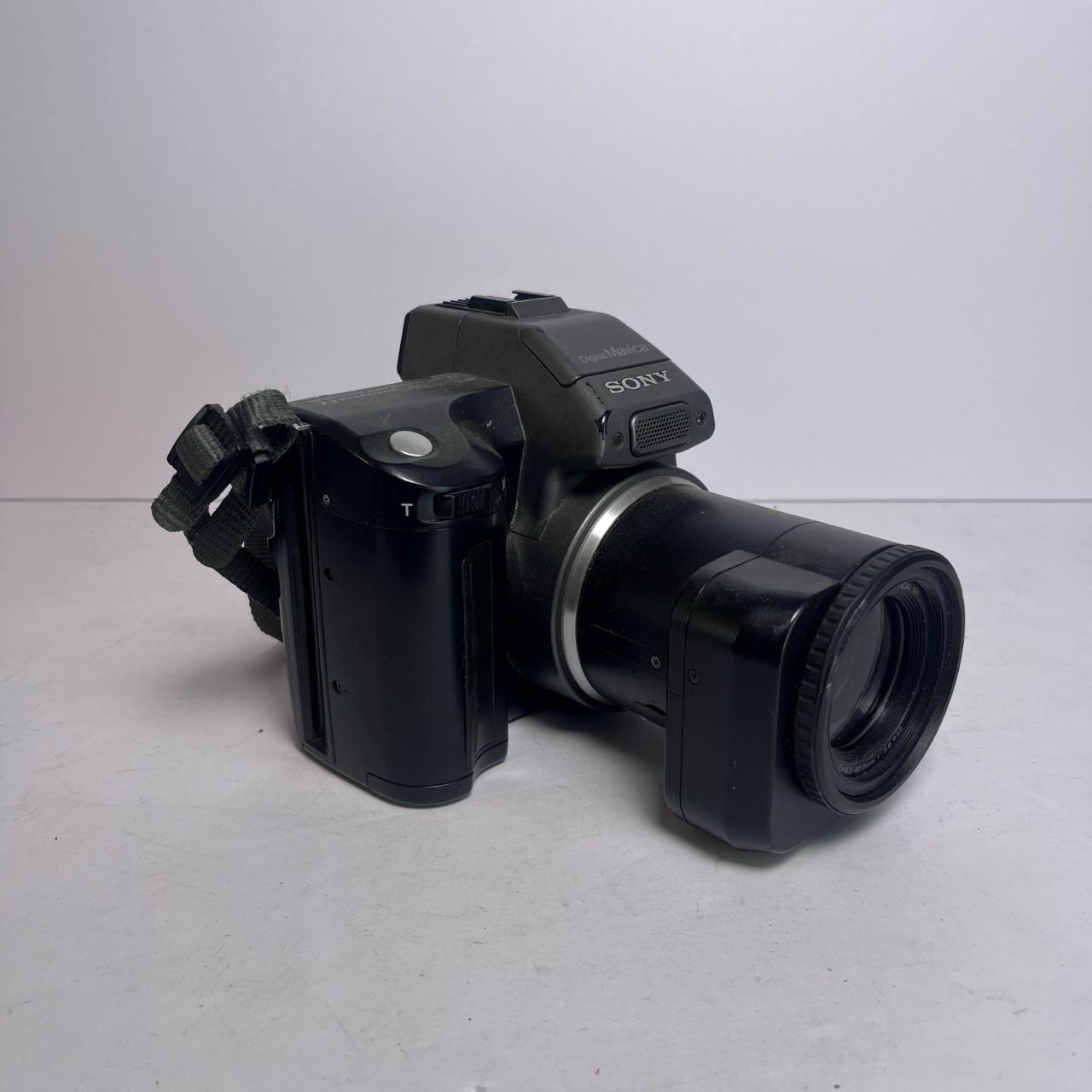 Sony Mavica MVC-FD95 Digital Still Camera With Traveling Case (Kitchen ...