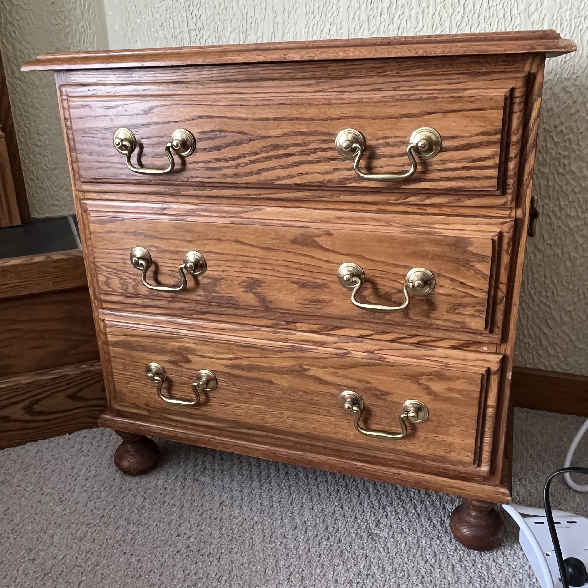 Small Harden Solid Oak 3-Drawer Chest With Brass Pulls With Traditional ...