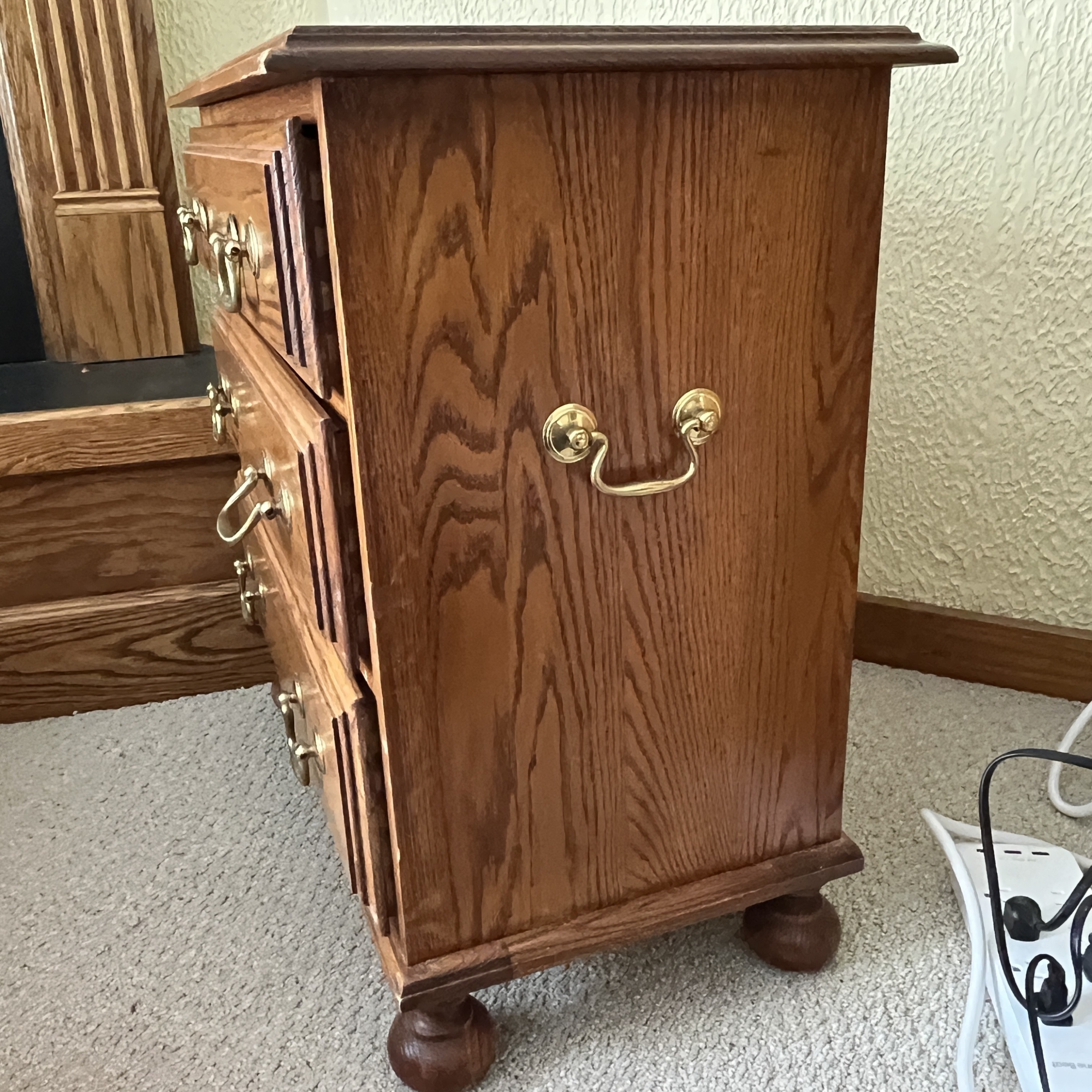 Small Harden Solid Oak 3-Drawer Chest With Brass Pulls With Traditional ...