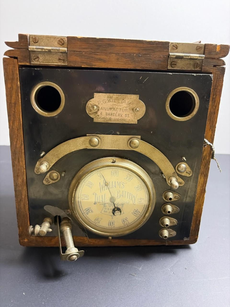 P.G. Williams Dial Battery Antique Electrotherapy Device (BSMT-L ...