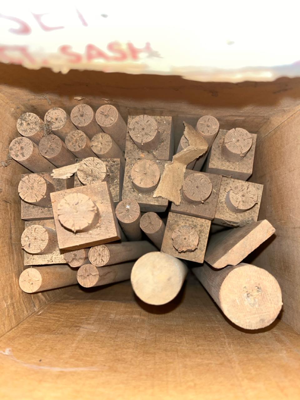 Mixed Lot Of Unfinished Wood Balusters (BUL) #127023 | Auctionninja.com