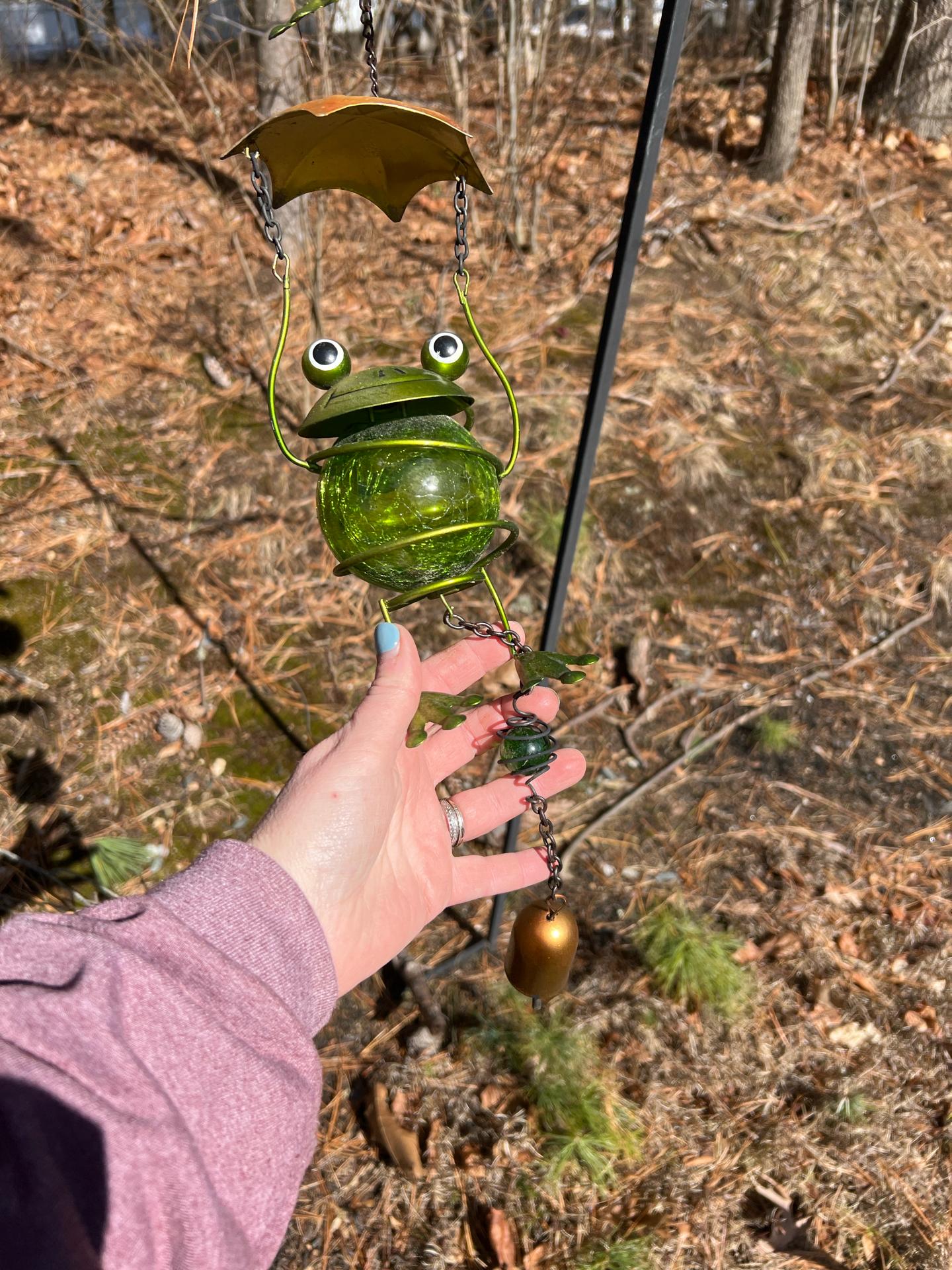 Super Cute Hanging Frogs With Umbrella's On Double Shepherd's Hook ...