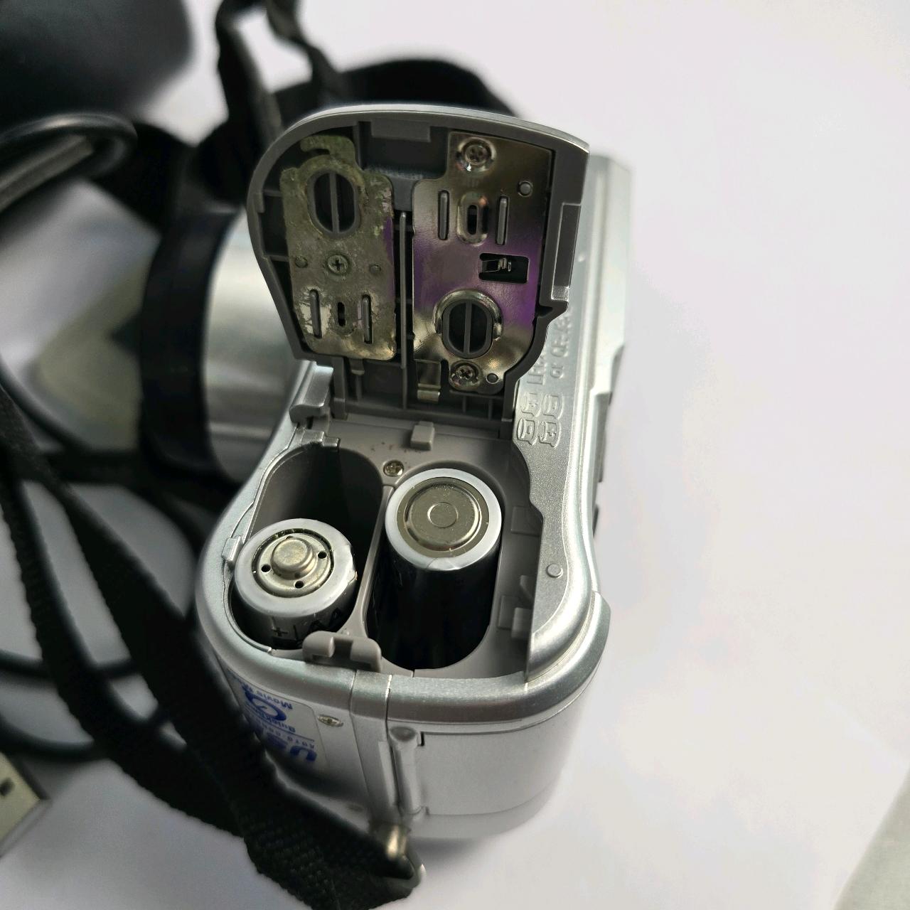 Olympus C-740 Ultra Zoom 3.2MP Digital Camera 10x Optical With Vidpro ...