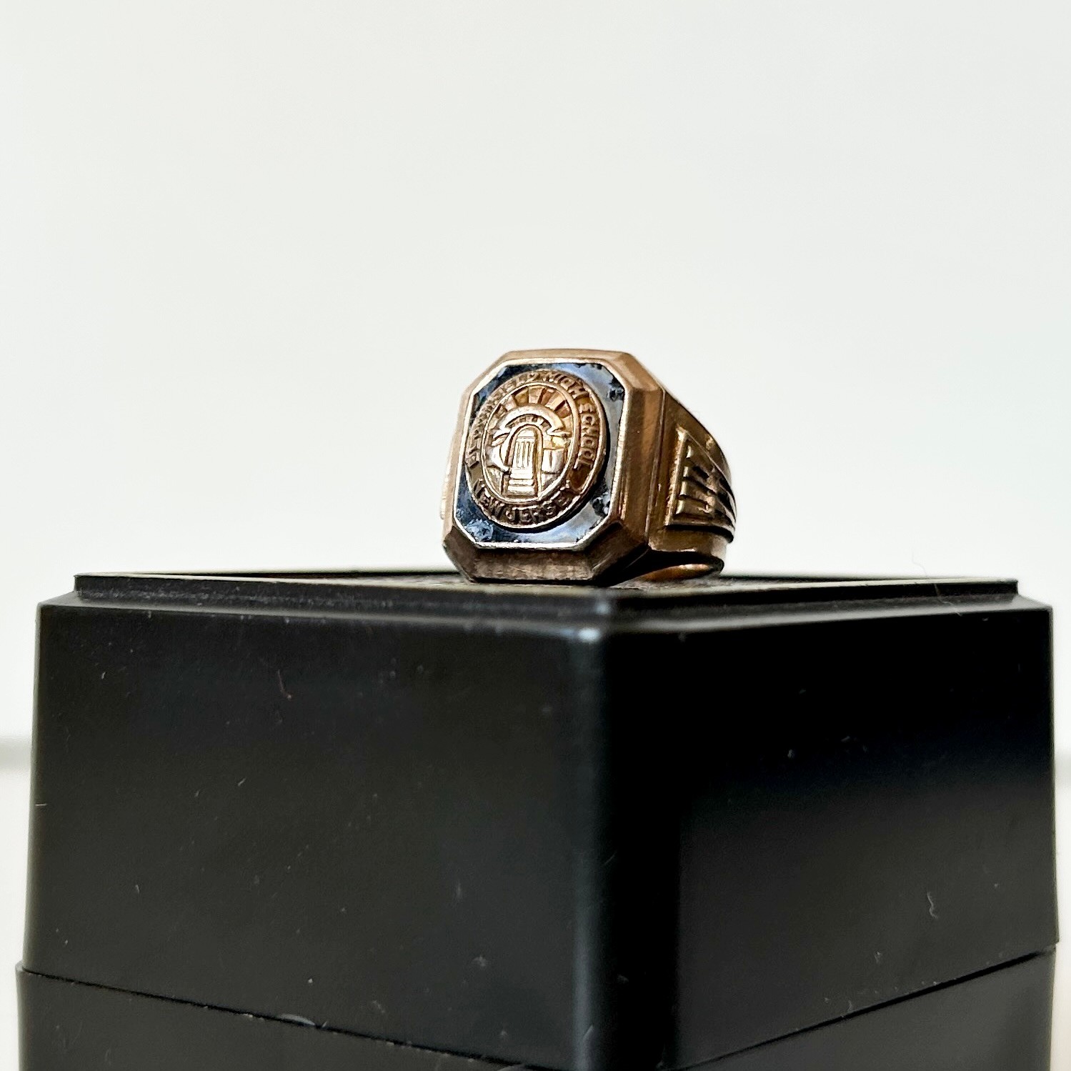 Vintage 10K Gold Class Ring: Bloomfield High School, New Jersey (BNA ...