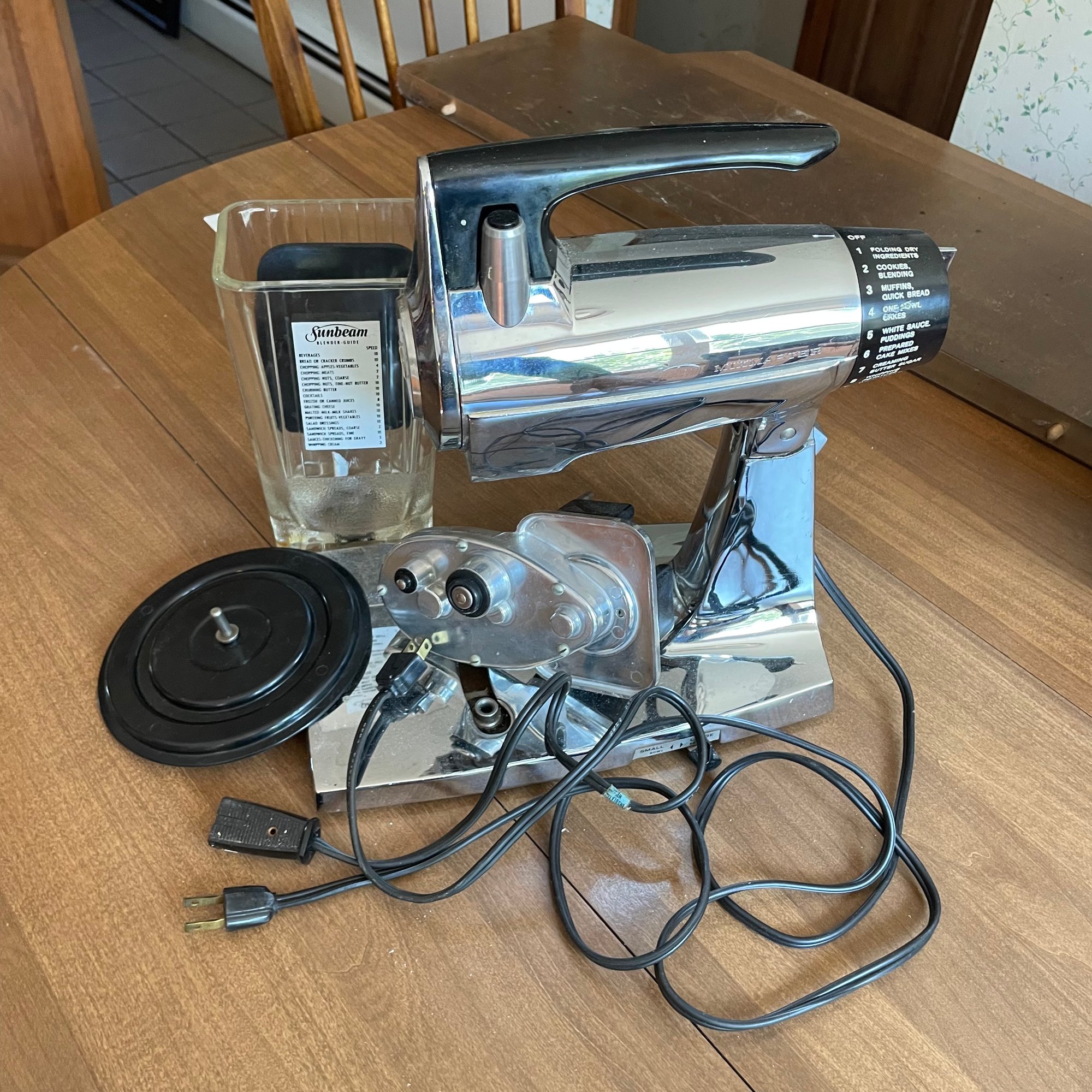 Vintage Sunbeam Blender (kitchen) #66601 | Auctionninja.com