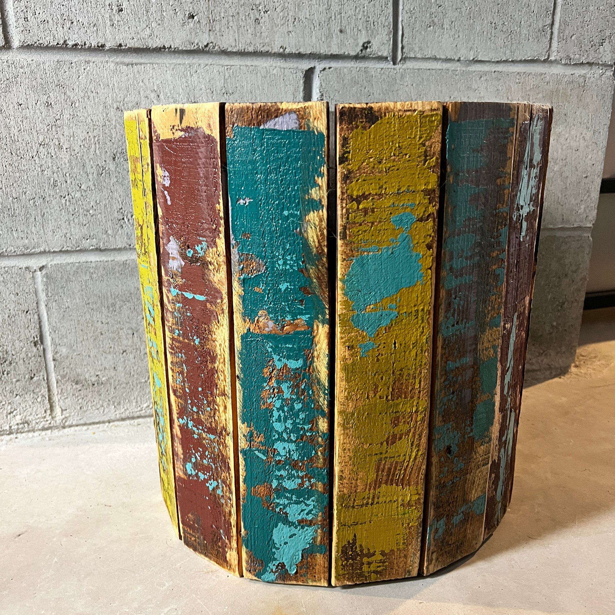 Round Reclaimed Wood Bucket/stool (bsmt) #80091 | Auctionninja.com