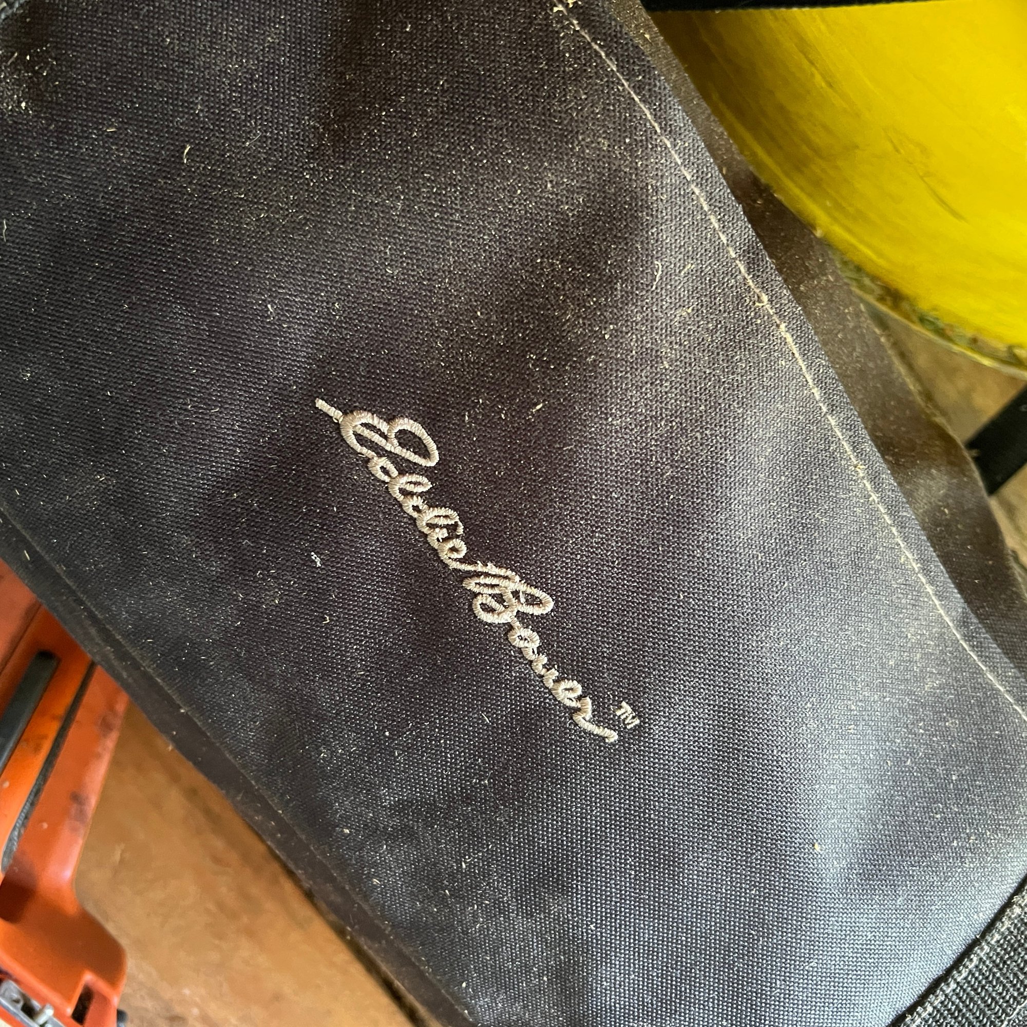 Eddie Bauer Screen Tent (Shed) #103789 | Auctionninja.com