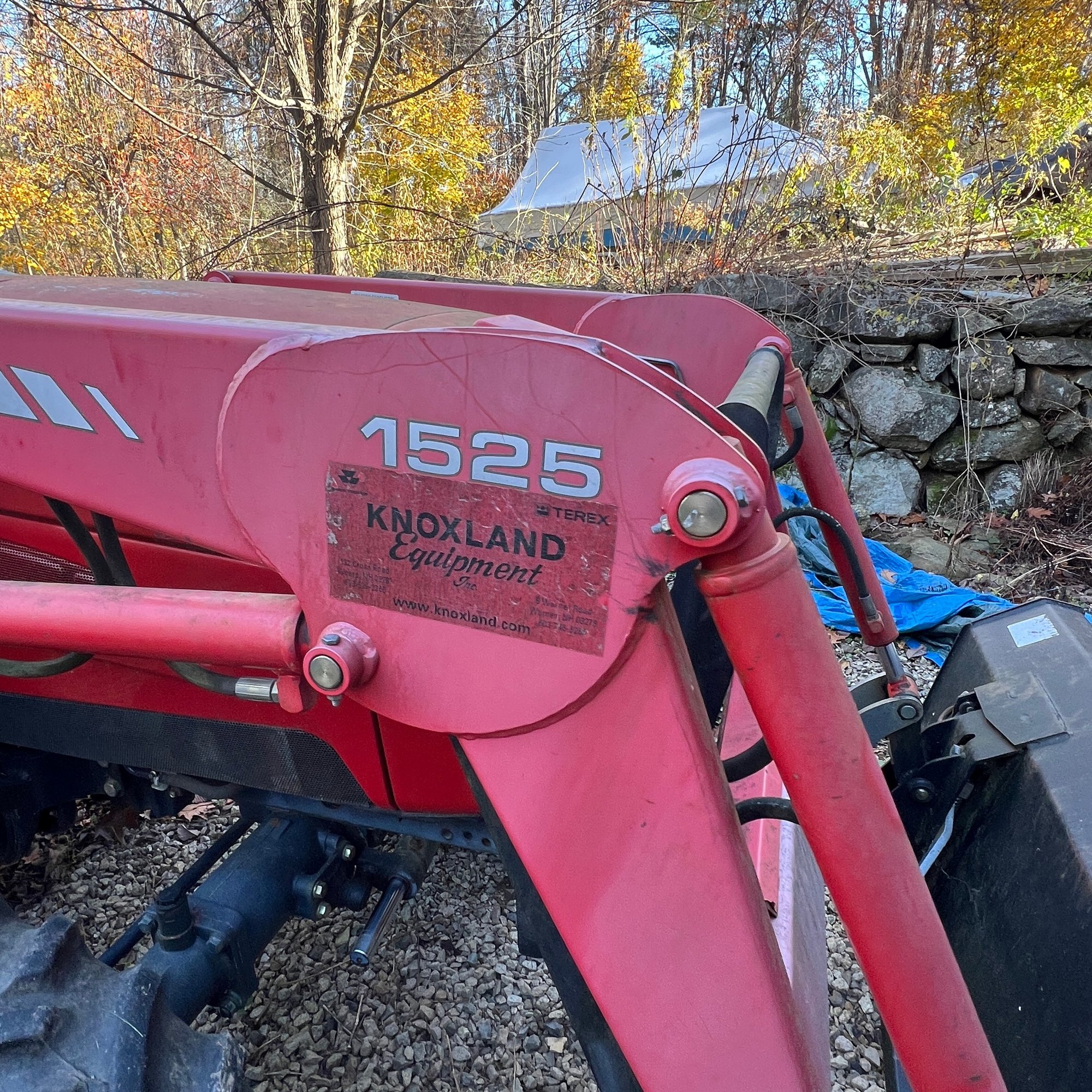 Massey-ferguson 1525 Tractor #119271 | Auctionninja.com