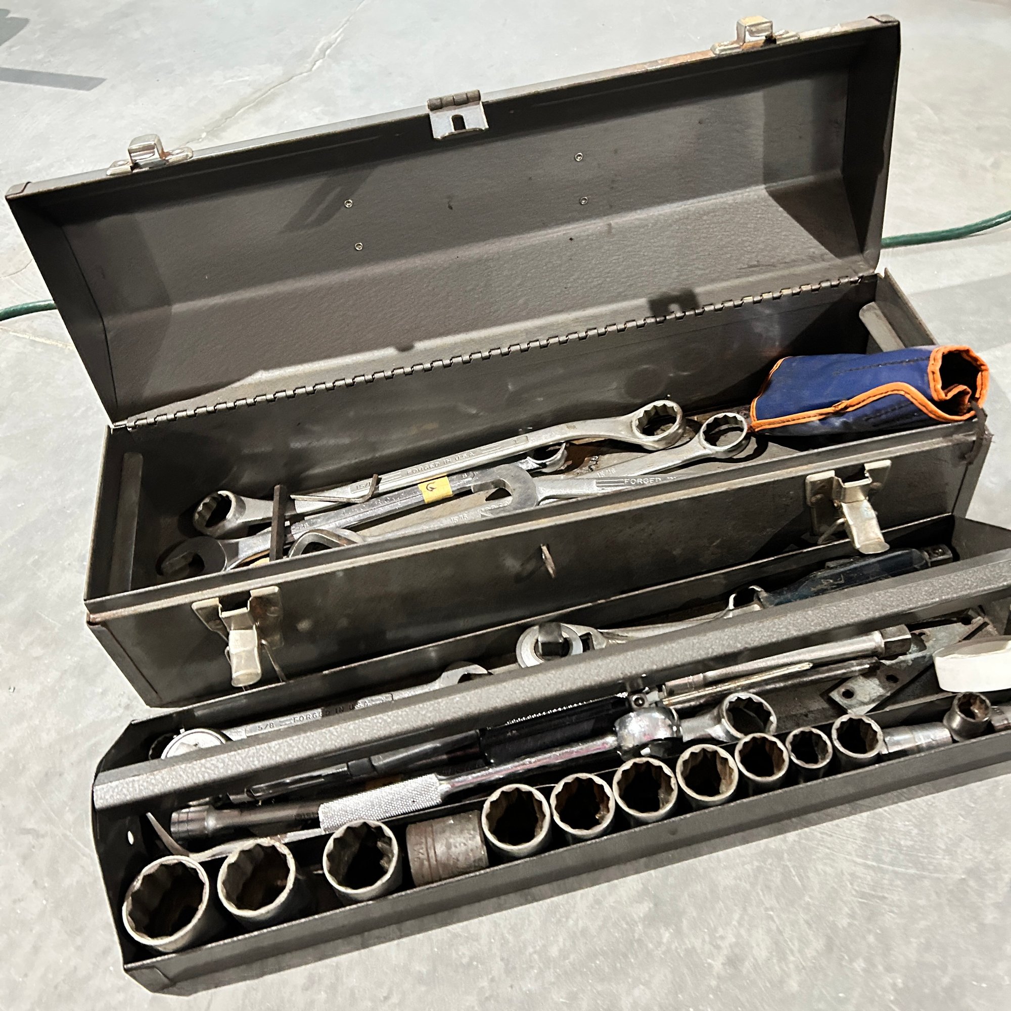 Craftsman Tool Box With Assorted Hand Tools (BSMT) #83940 ...