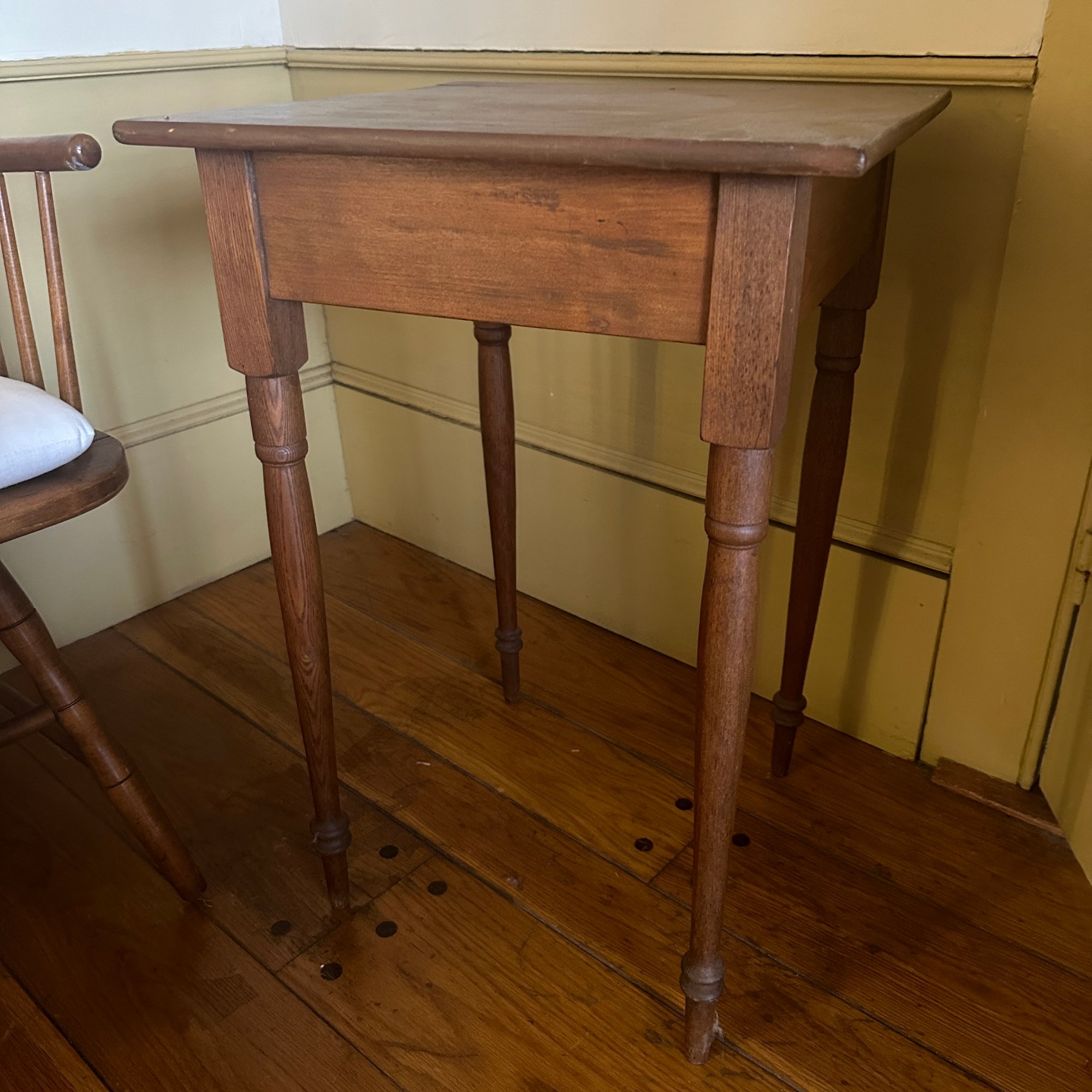 Small Vintage Solid Wood Side Table (DR) #76851 | Auctionninja.com