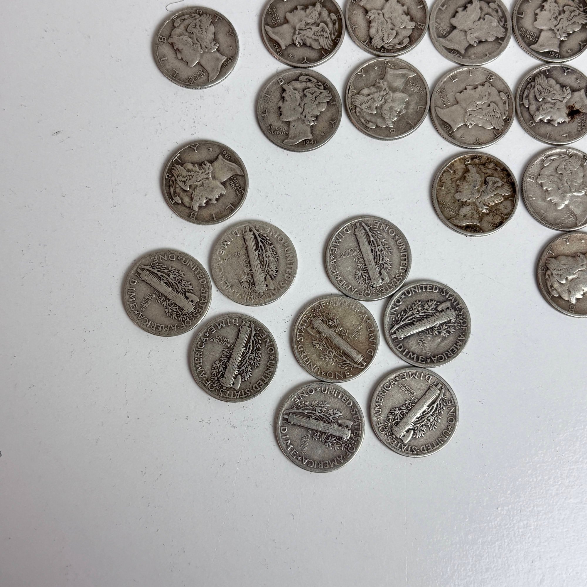 Collection Of 35 Vintage Mercury Dimes/Winged Liberty Head Dimes ...