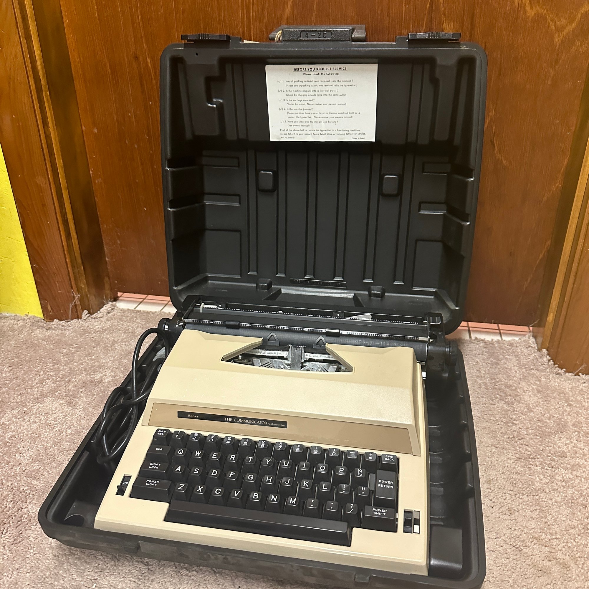 Vintage Sears 'The Communicator' Typewriter With Correction (BSMT3 ...