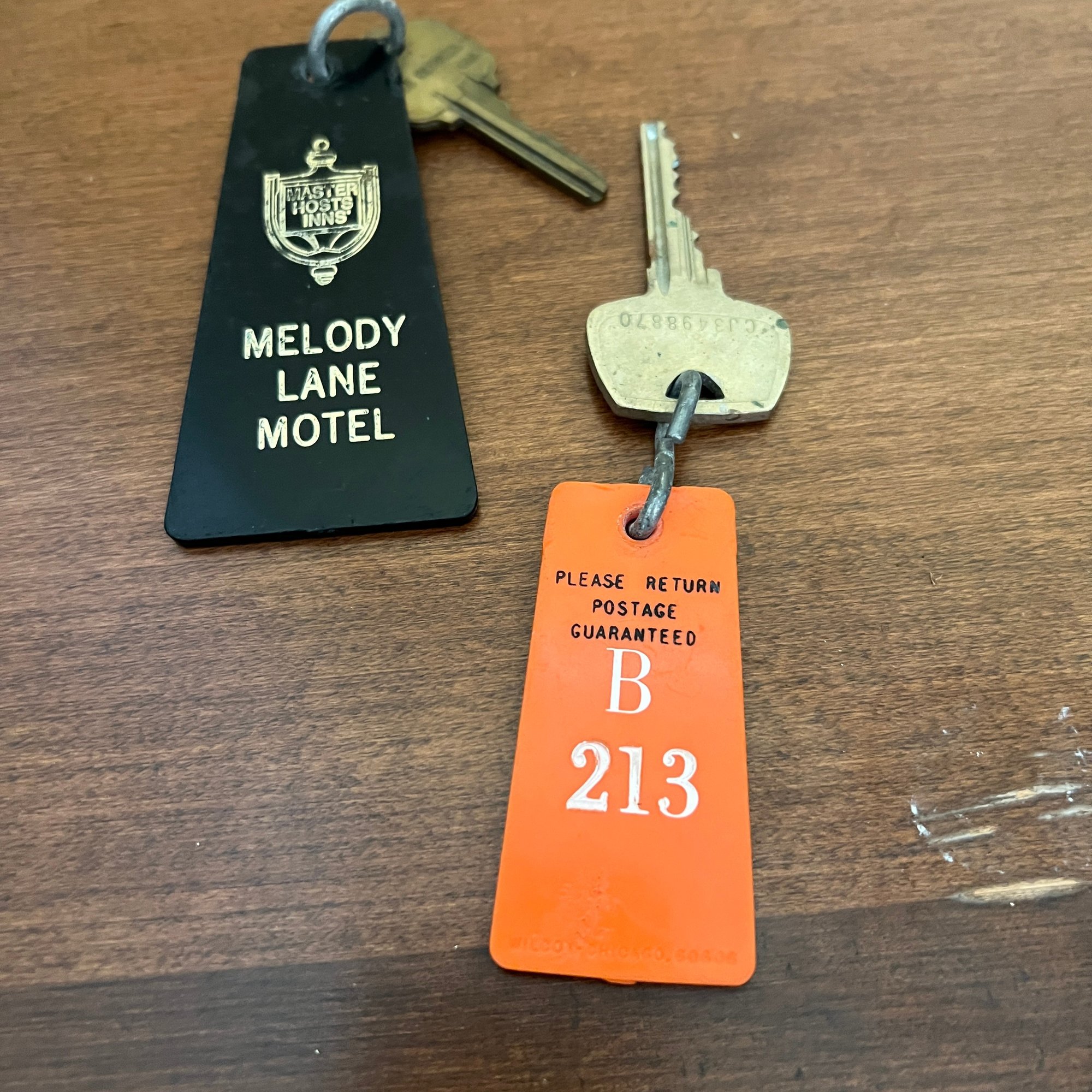 Pair Of Vintage Hotel Keys (DR) #101845 | Auctionninja.com