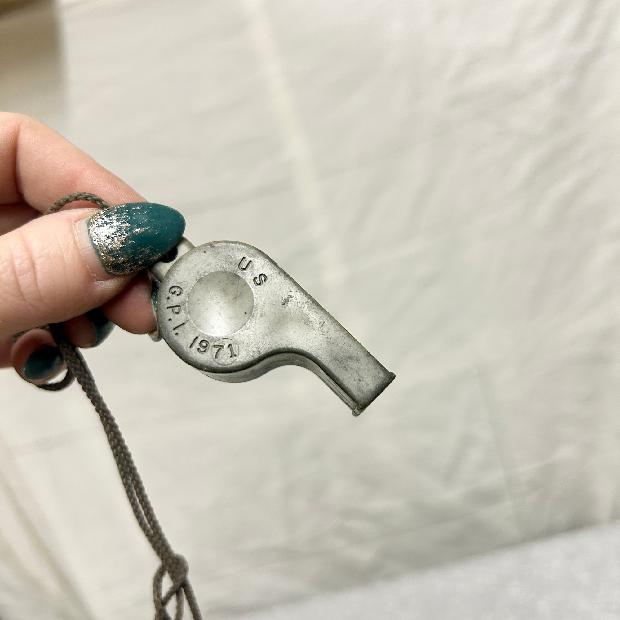 US Military Issued Whistle, Vietnam (L1) #79572 | Auctionninja.com