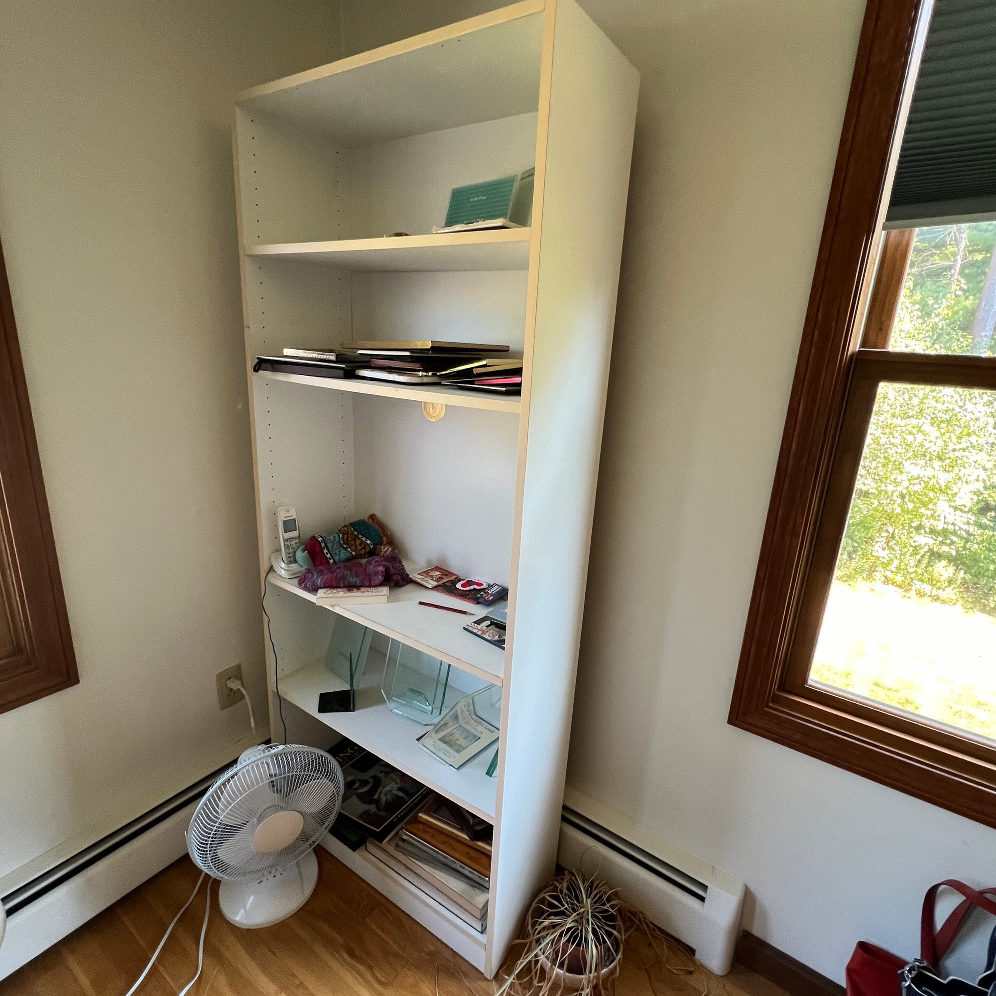 Laminate Shelf With Contents And Fan (BR 3) #66384 | Auctionninja.com