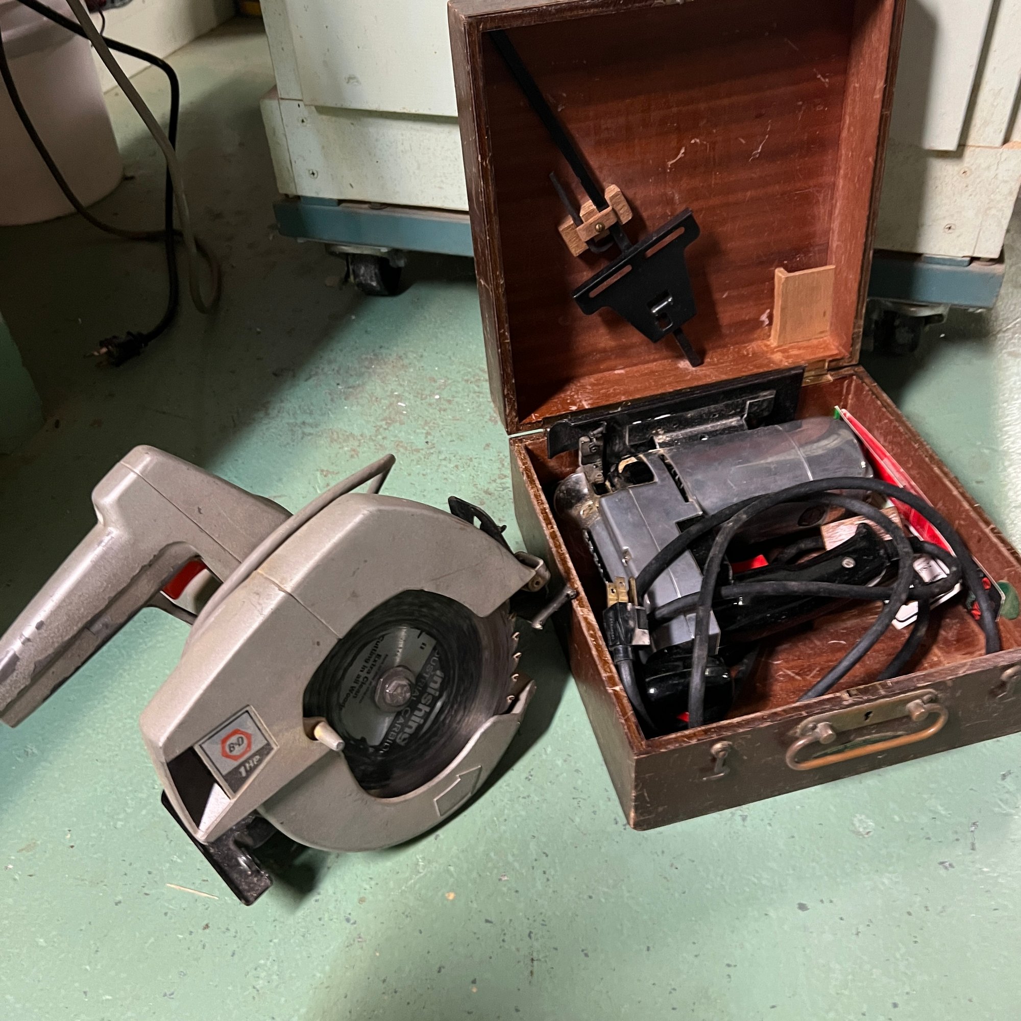 Craftsman Auto Scroller Saw With Case & Black And Decker Circular Saw, Both Electric - Heavy ...