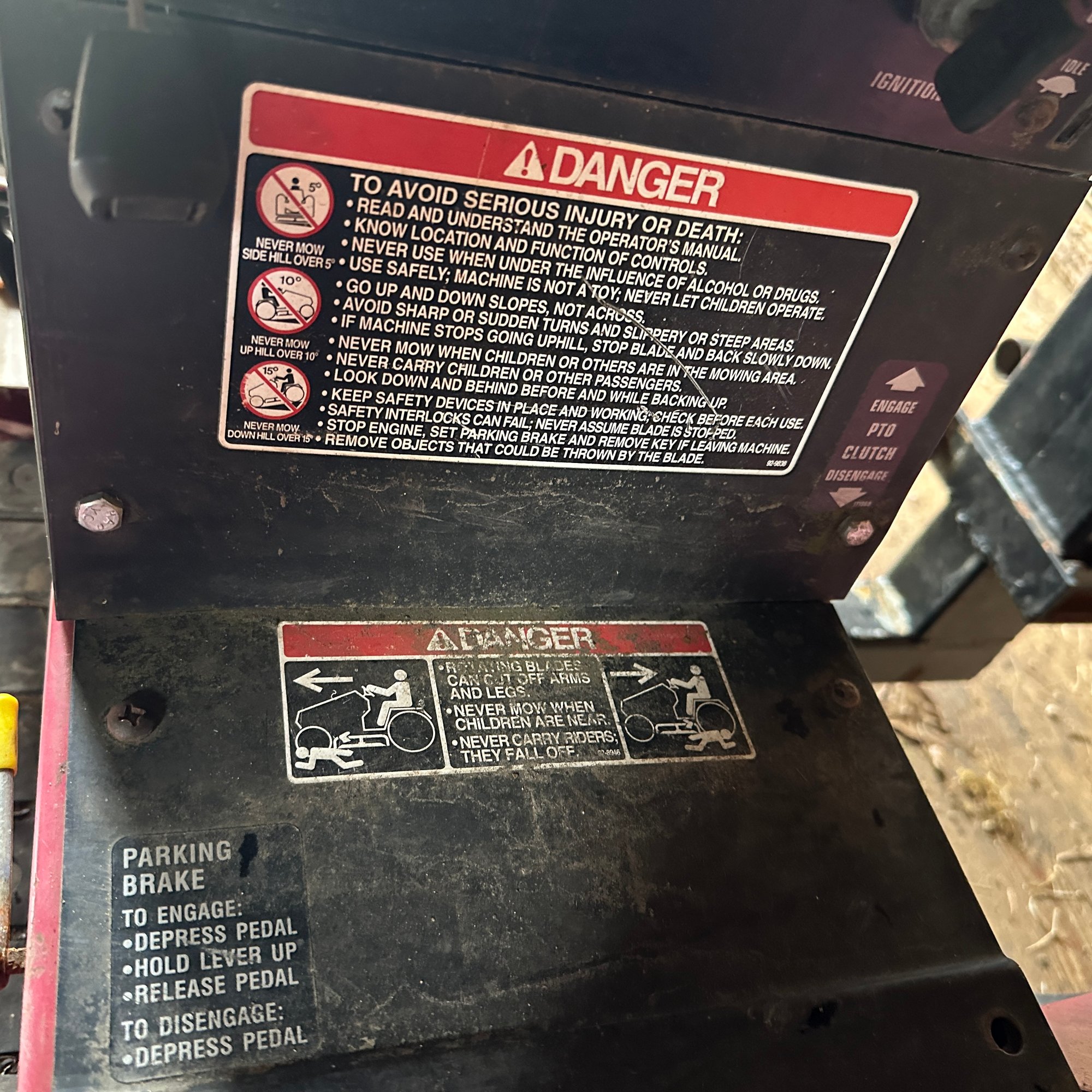 TORO Wheel-Horse 520 Hydro Tractor With KWIK-WAY Loader Attachment ...