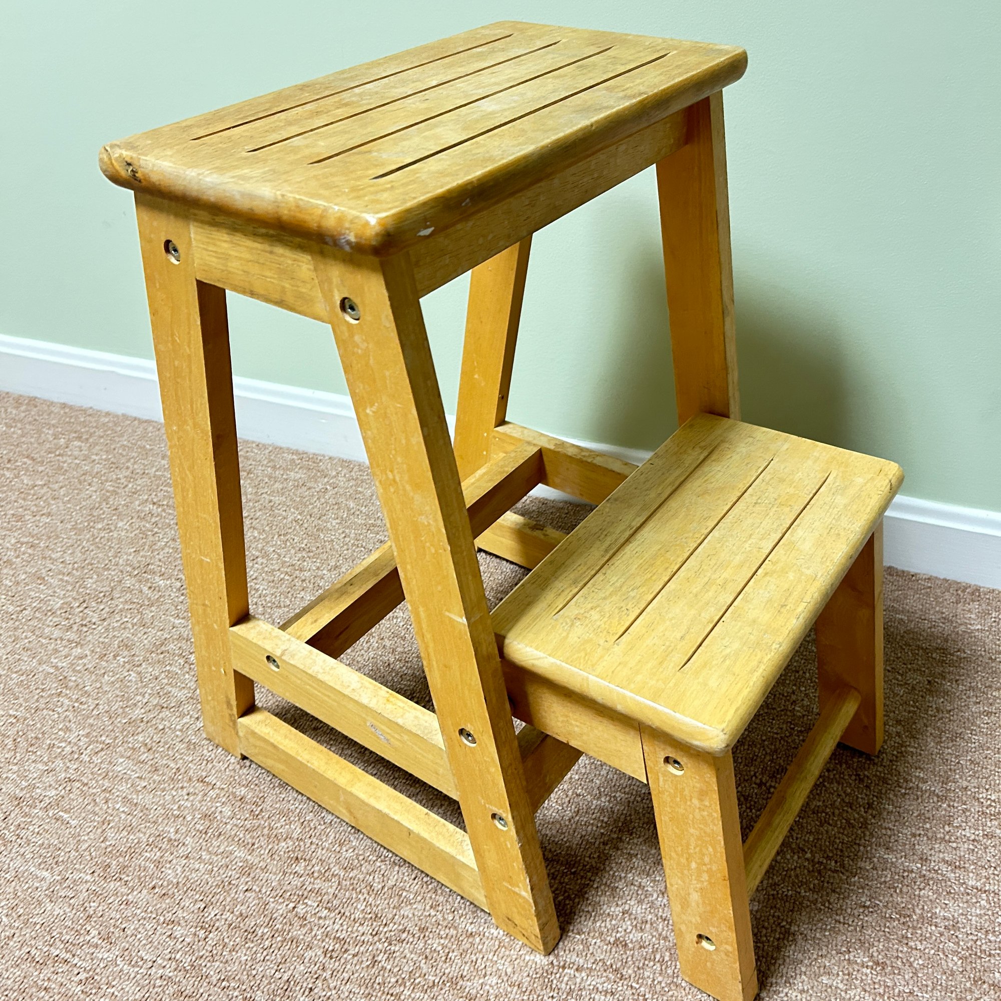Wood Step Stool With Folding Shelf (BSMT2) #70363 | Auctionninja.com