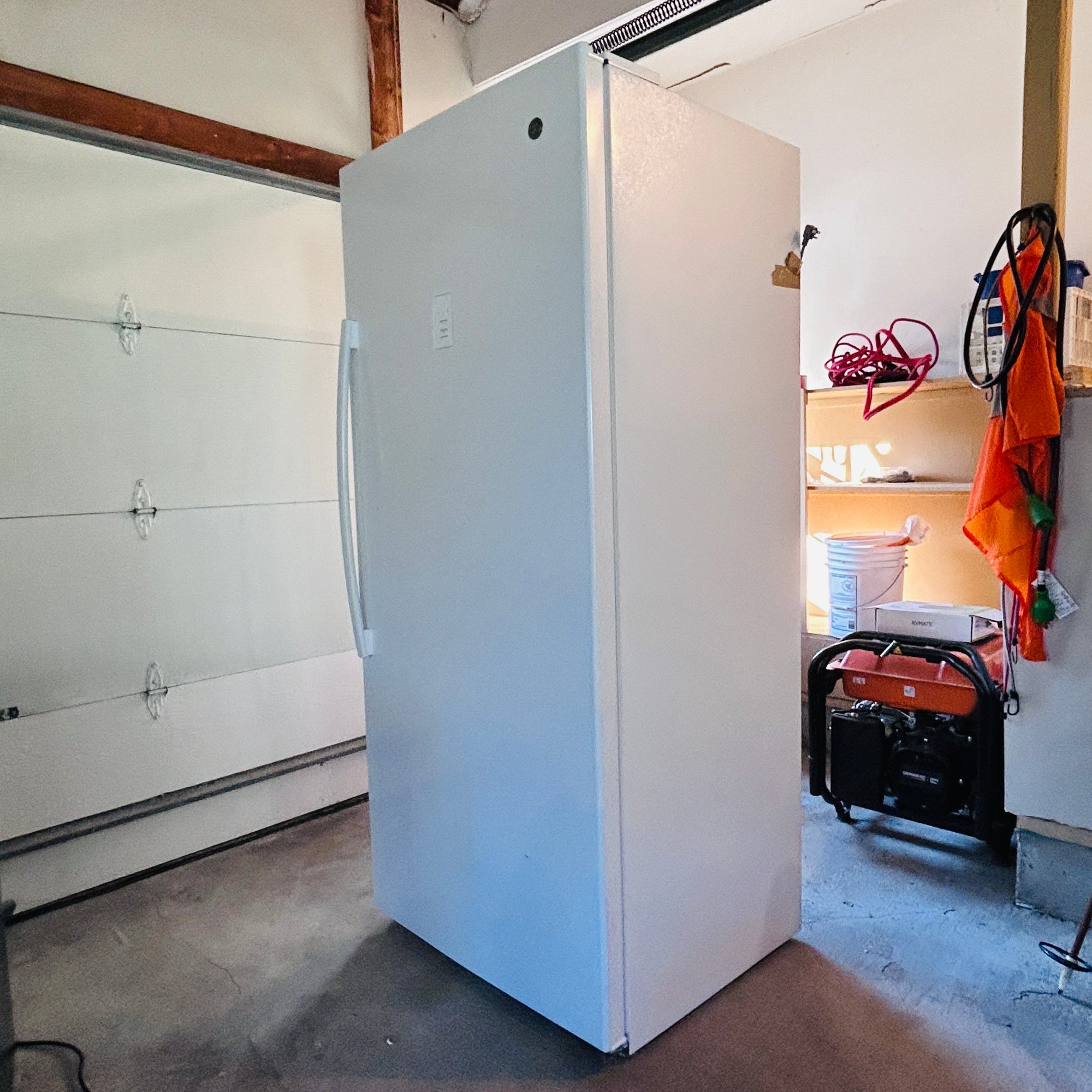 GE 21 Cubic Foot Frost-Free Upright Freezer 75"x29"x33" (garage) #77646 ...