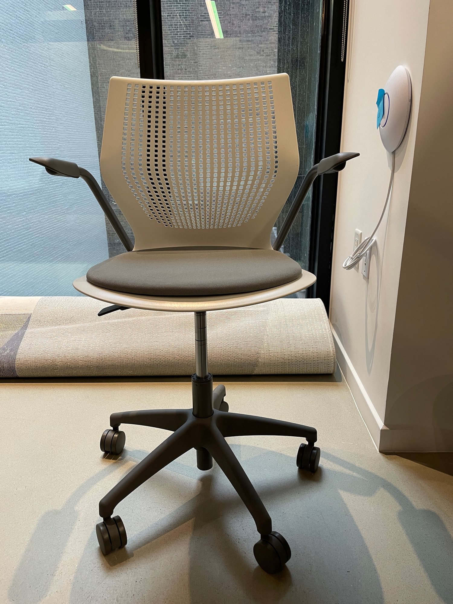 MultiGeneration Chairs By Knoll With Stacking Base (6/8) #14344 ...