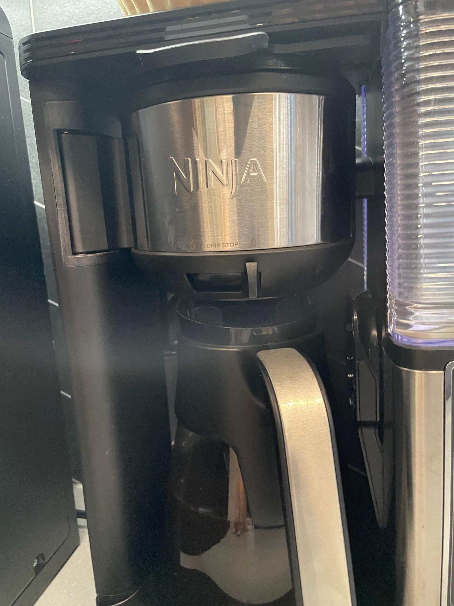 Ninja Specialty Coffee Maker Model CM401 #14472 | Auctionninja.com