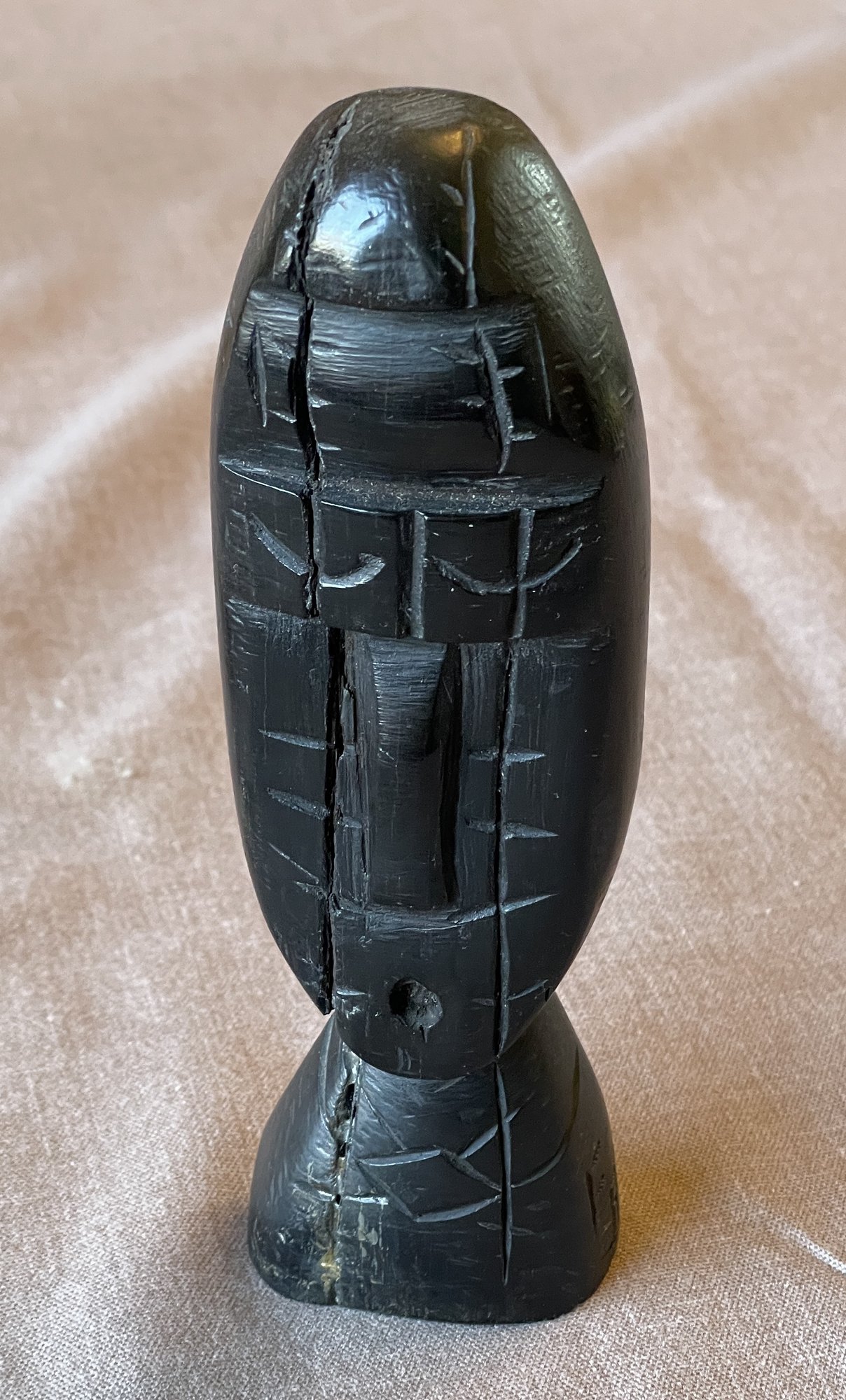 HAND CARVED EXOTIC MINIATURE HEAD FIGURINE #15725 | Auctionninja.com